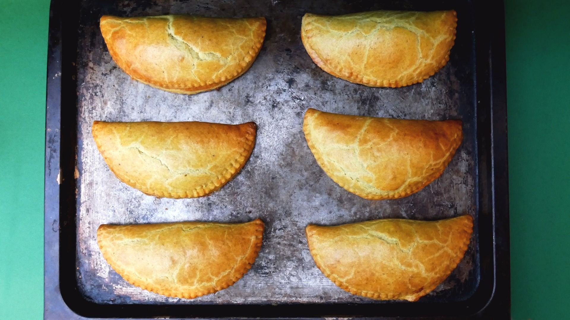 Jamaican Curried Beef Patties (Pasties) : 4 Steps (with Pictures ...