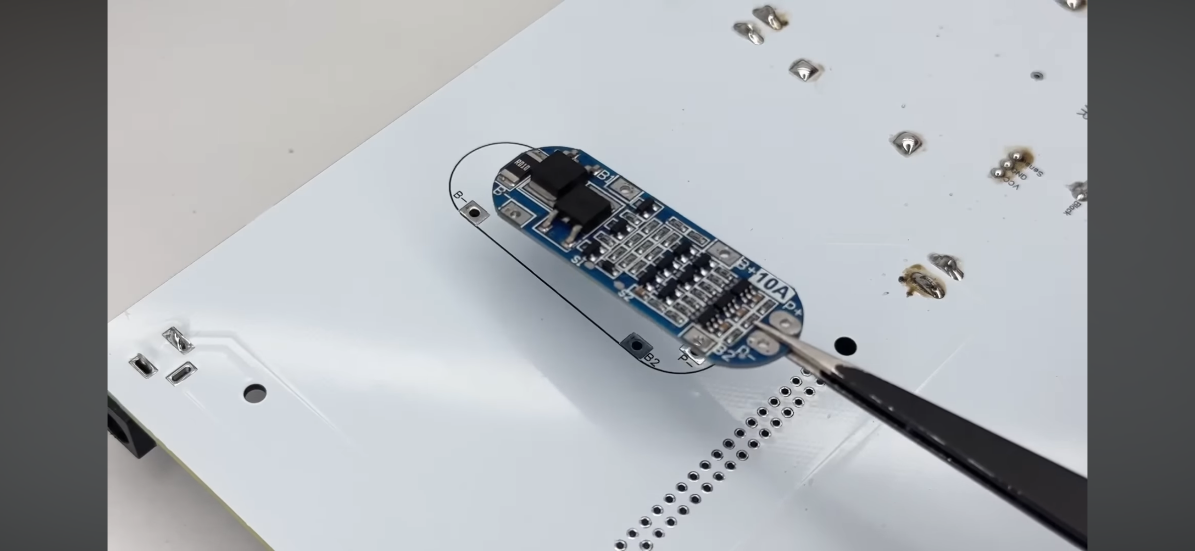 Portable DIY Electronics Workstation : 19 Steps (with Pictures ...