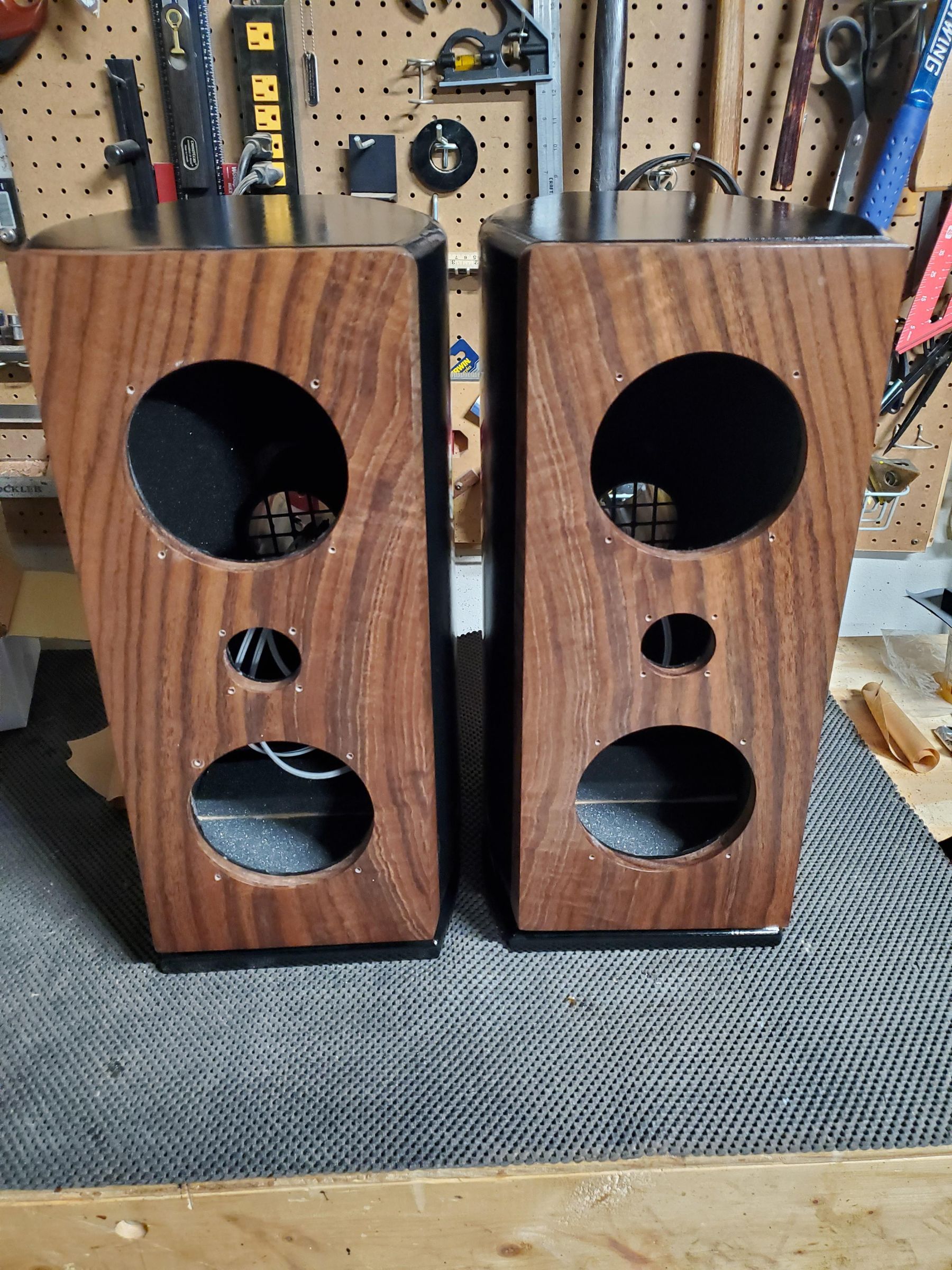 Audiophile Bookshelf Speakers From Scratch : 7 Steps (with Pictures ...