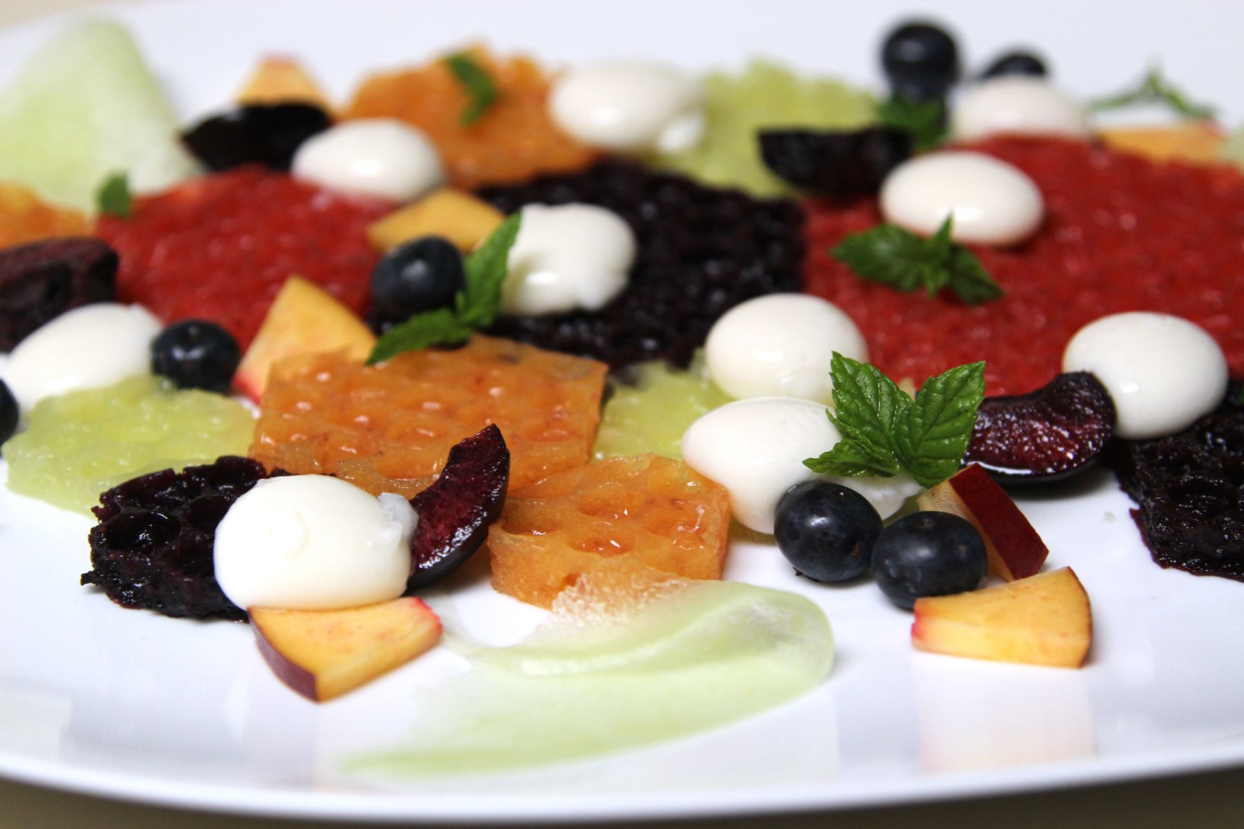 Honeycomb Fruit Gel & Yogurt Spheres : 4 Steps (with Pictures ...