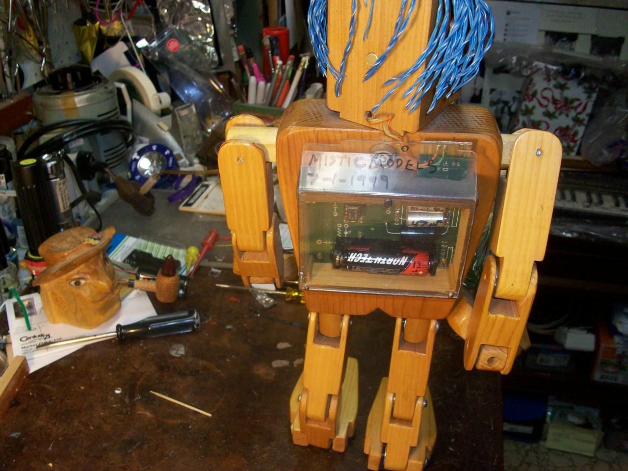 WOOD CARVING With LED-LIGHTING : 4 Steps - Instructables