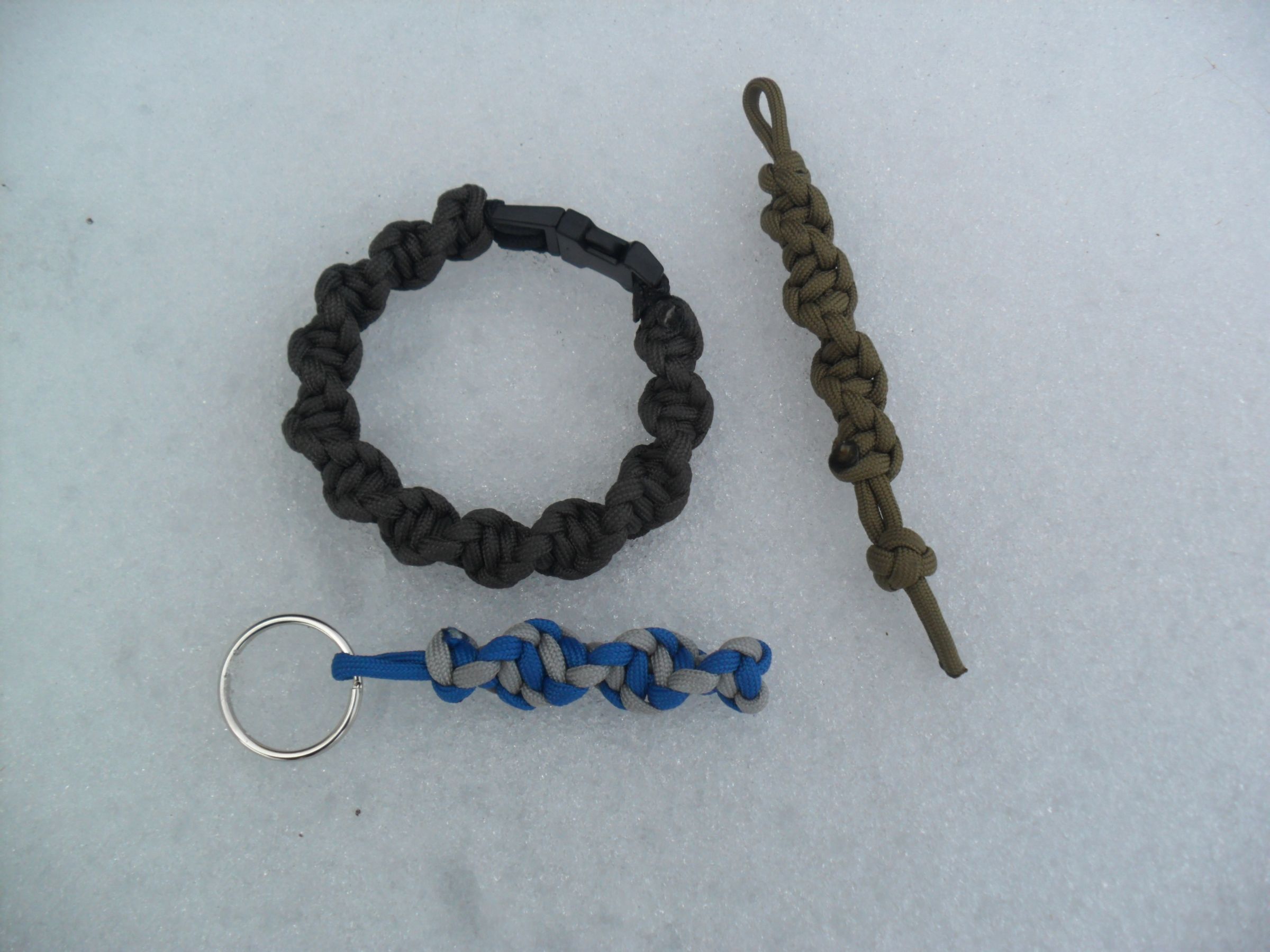 Paracord Double Helix (DNA) Braid : 4 Steps - Instructables