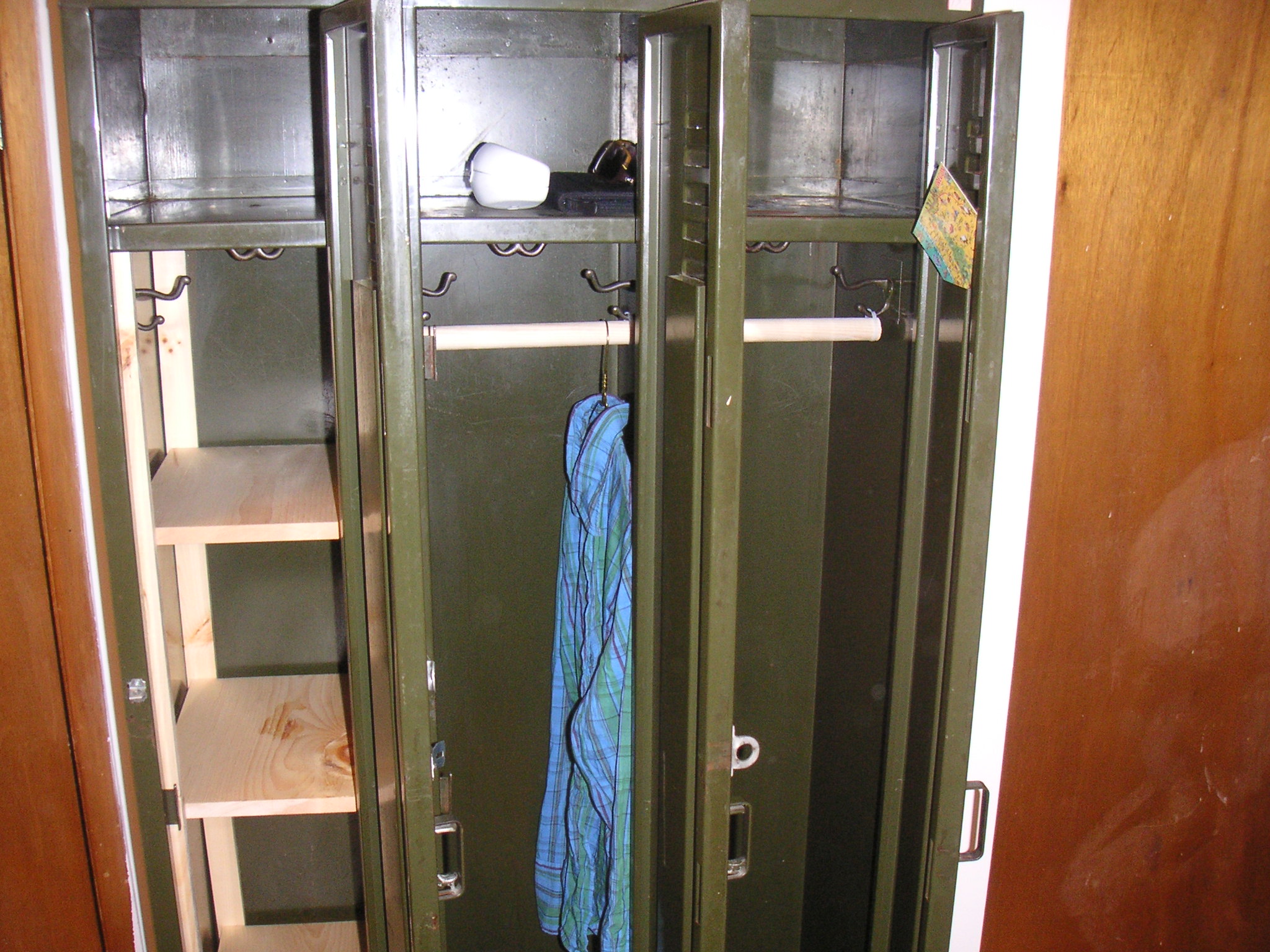 From Old Locker to Hip Wardrobe : 4 Steps - Instructables