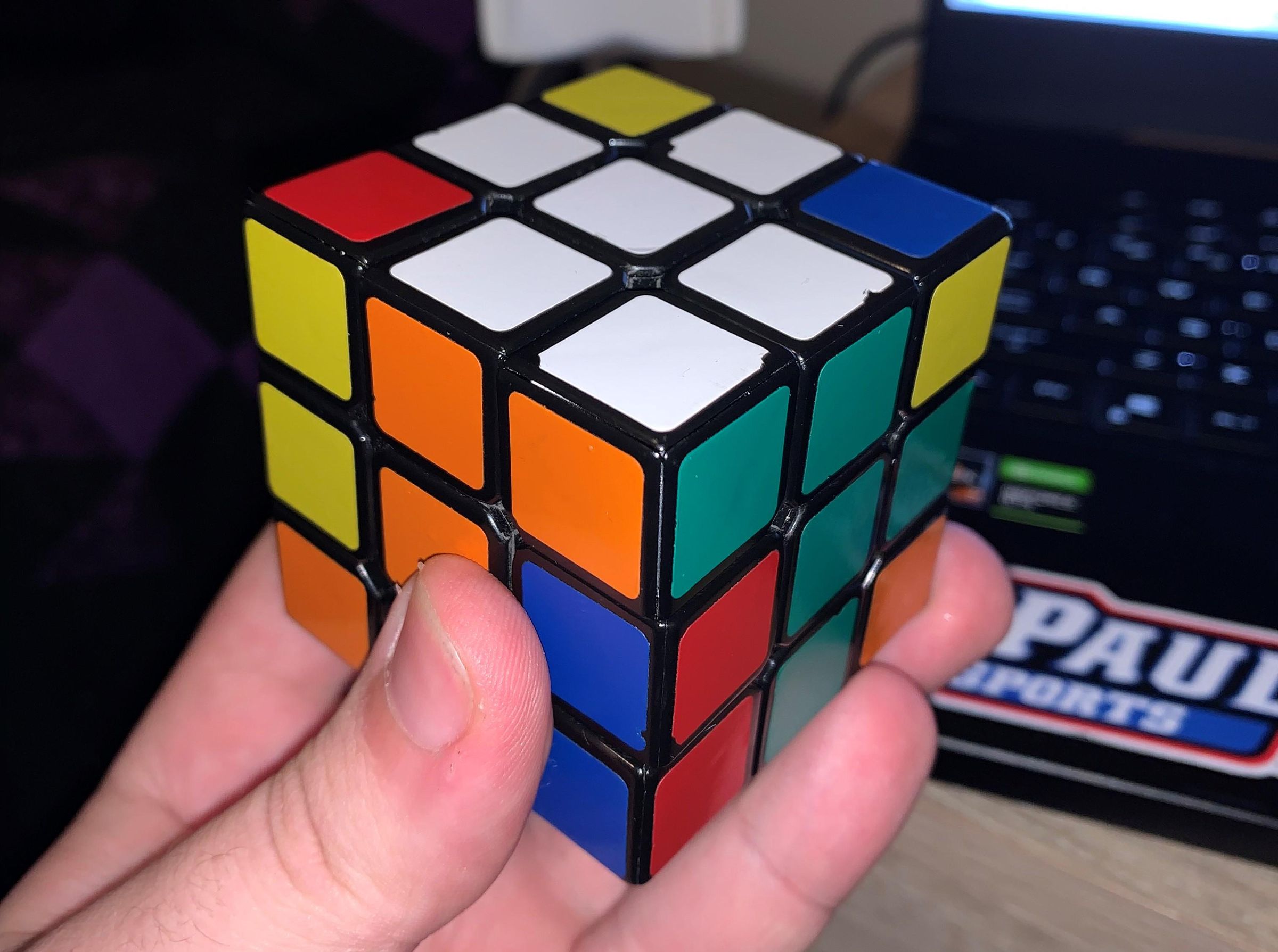 How to Solve a 3x3 Rubik's Cube for Dummies : 18 Steps - Instructables