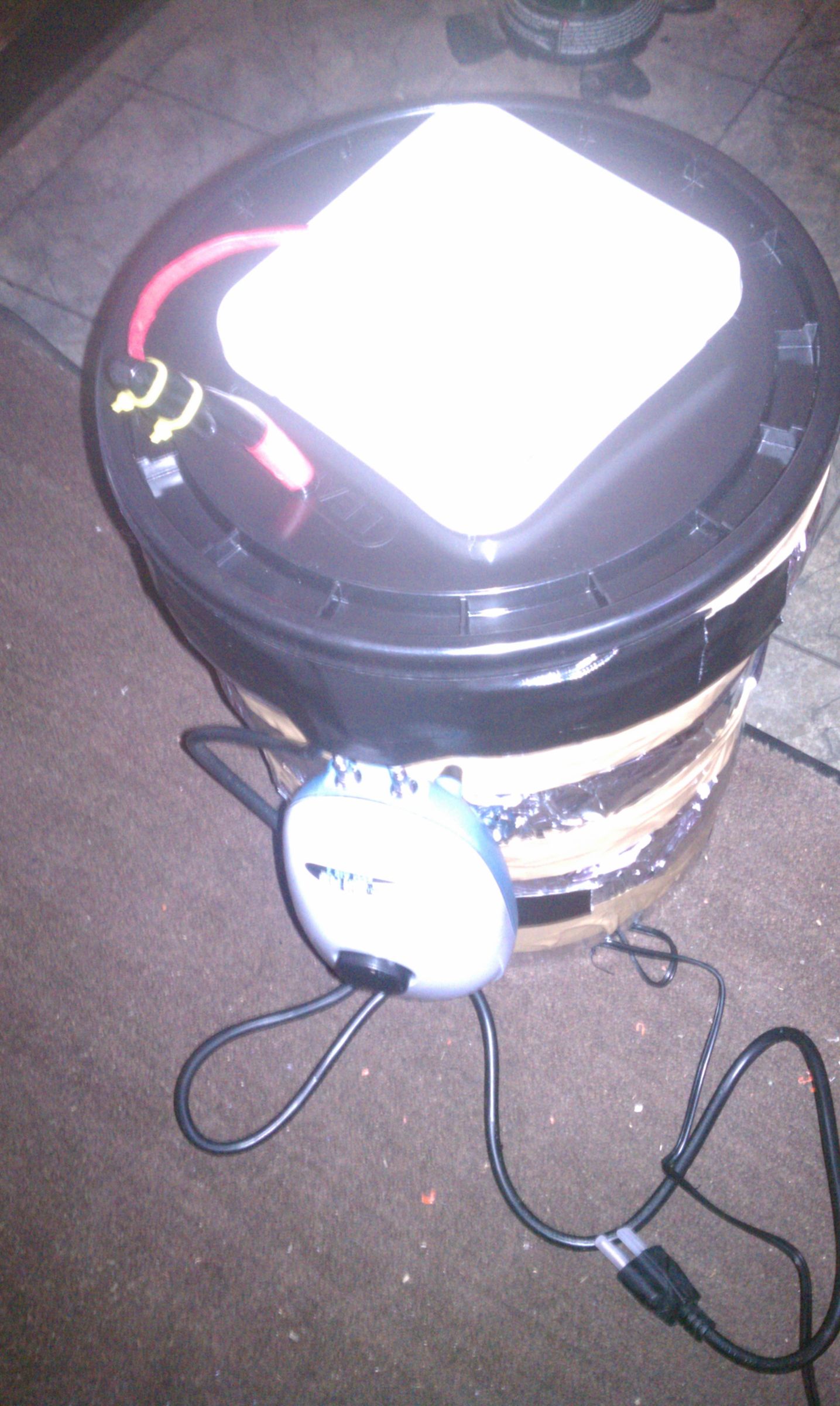 Hydroponic Ebb and Flow Single Bucket System : 7 Steps - Instructables