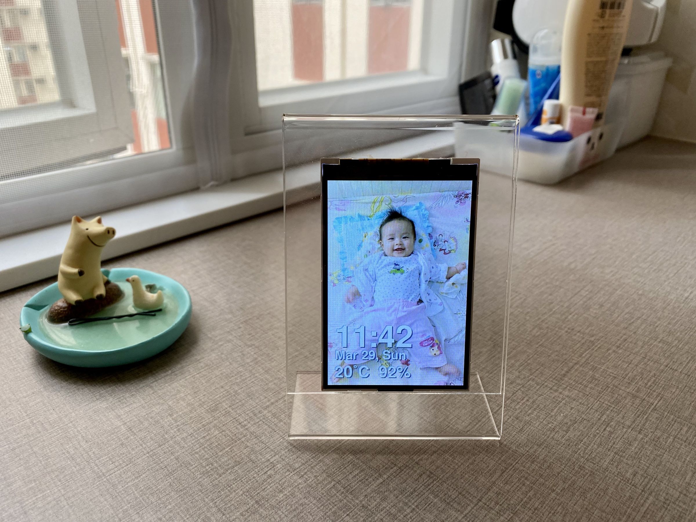 Floating Display : 6 Steps (with Pictures) - Instructables