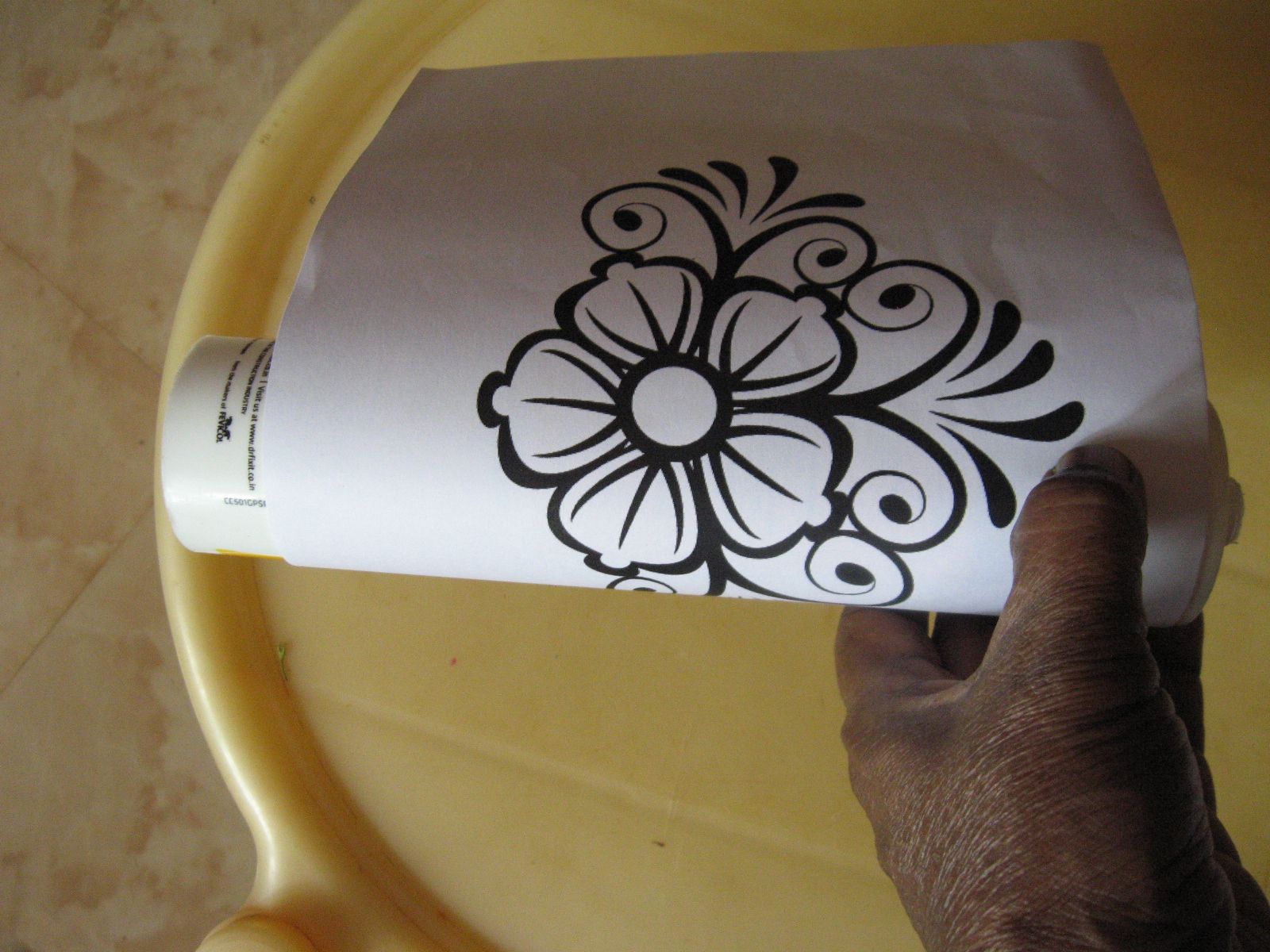 Rangoli Stencil With Waste Plastic Casing : 5 Steps (with Pictures ...