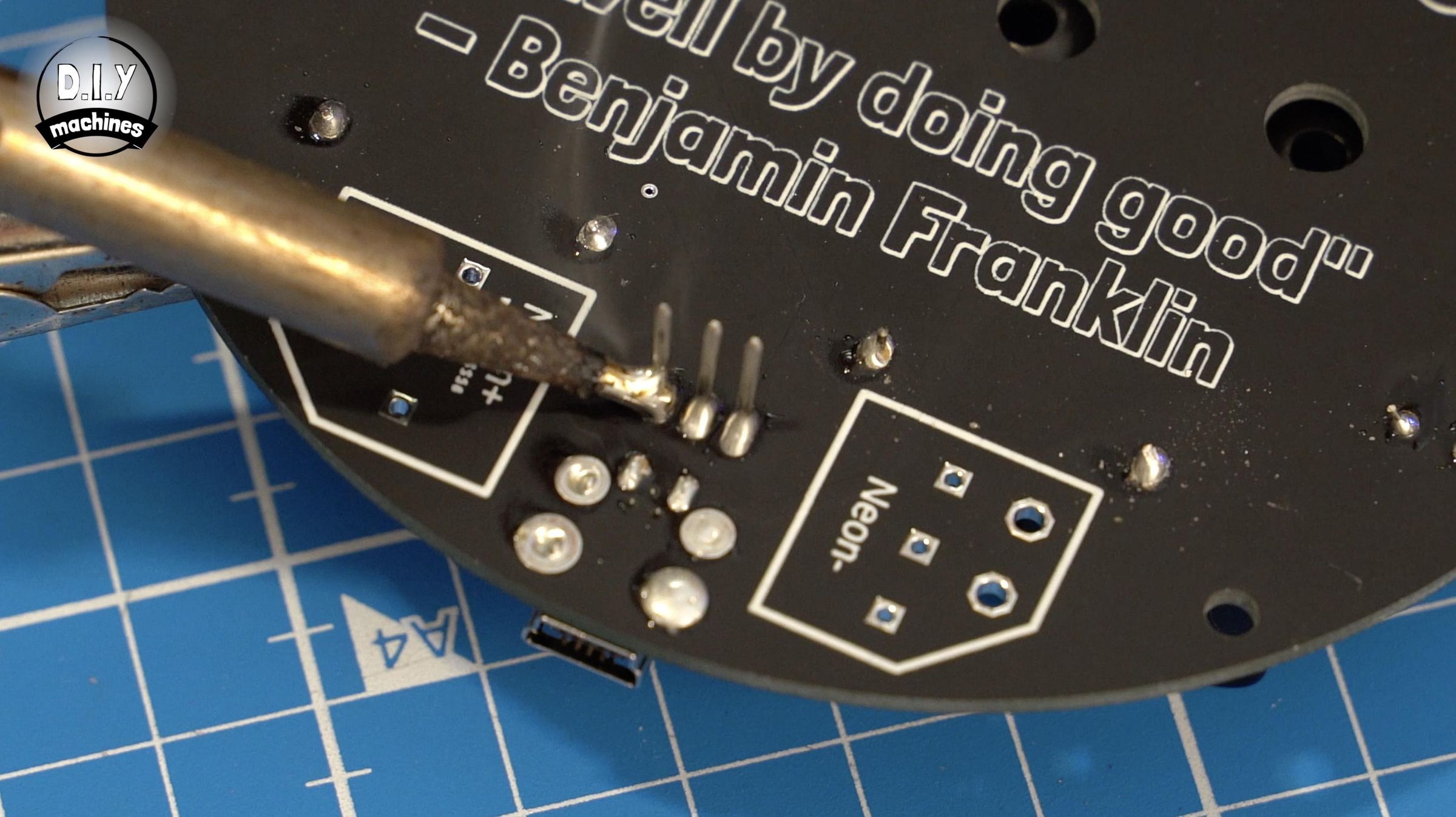 Make Your Own Customisable Desktop LED Neon Signs / Lights : 18 Steps ...