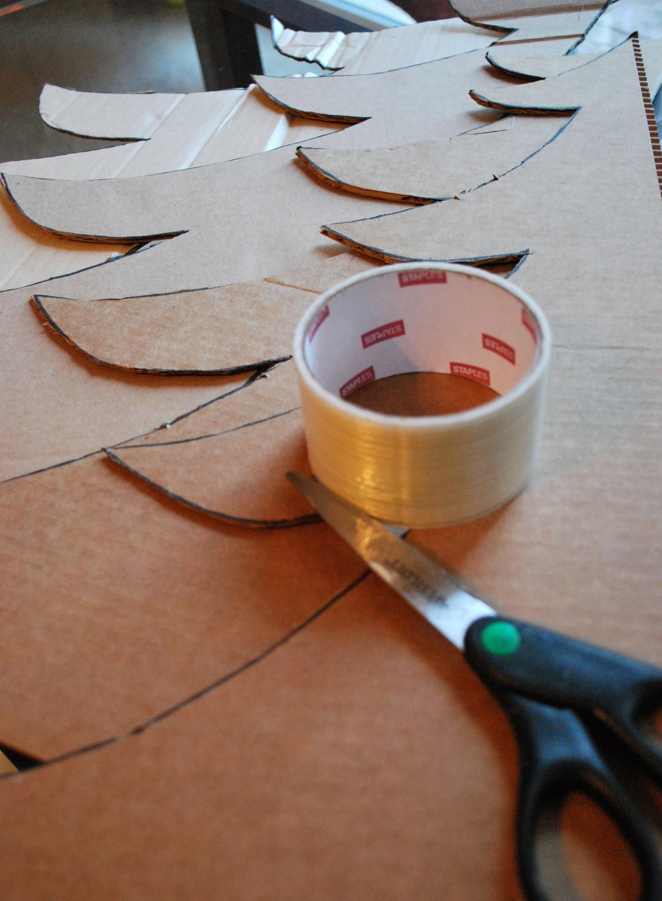 Junk Mail Christmas Tree : 5 Steps (with Pictures) - Instructables