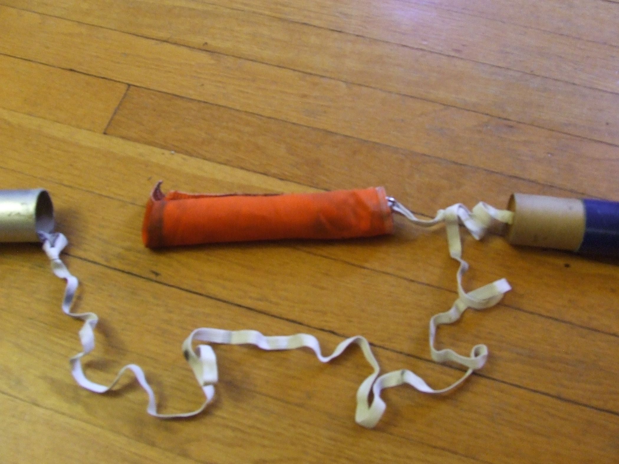 Paracute Folding Tutorial for Small Cloth Chutes : 6 Steps - Instructables