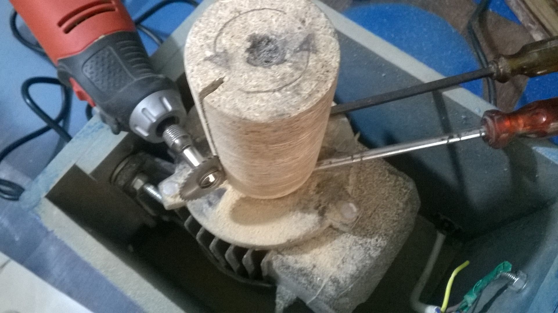 Simple Spindle Sander : 7 Steps - Instructables