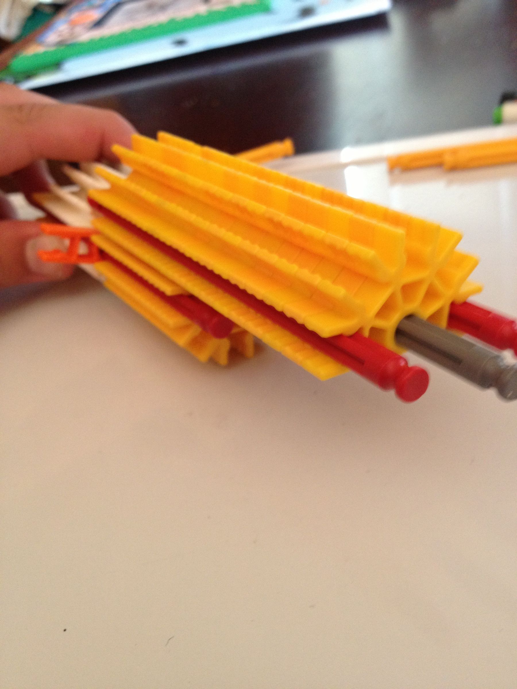 Simple K'nex "Pull Back" Gun : 29 Steps - Instructables