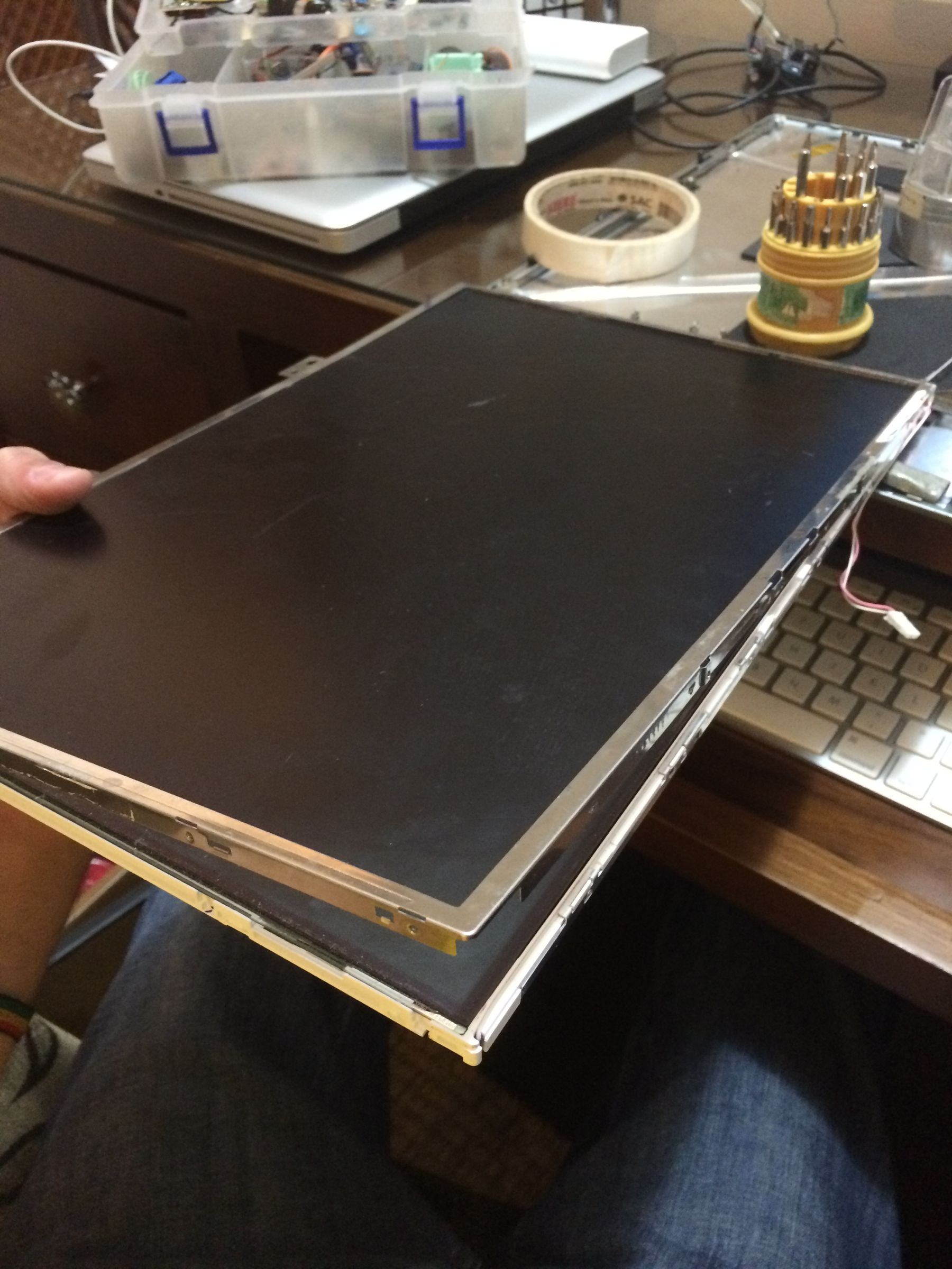 Turn a Broken Laptop Screen Into a Portable Light Table for Drawing ...