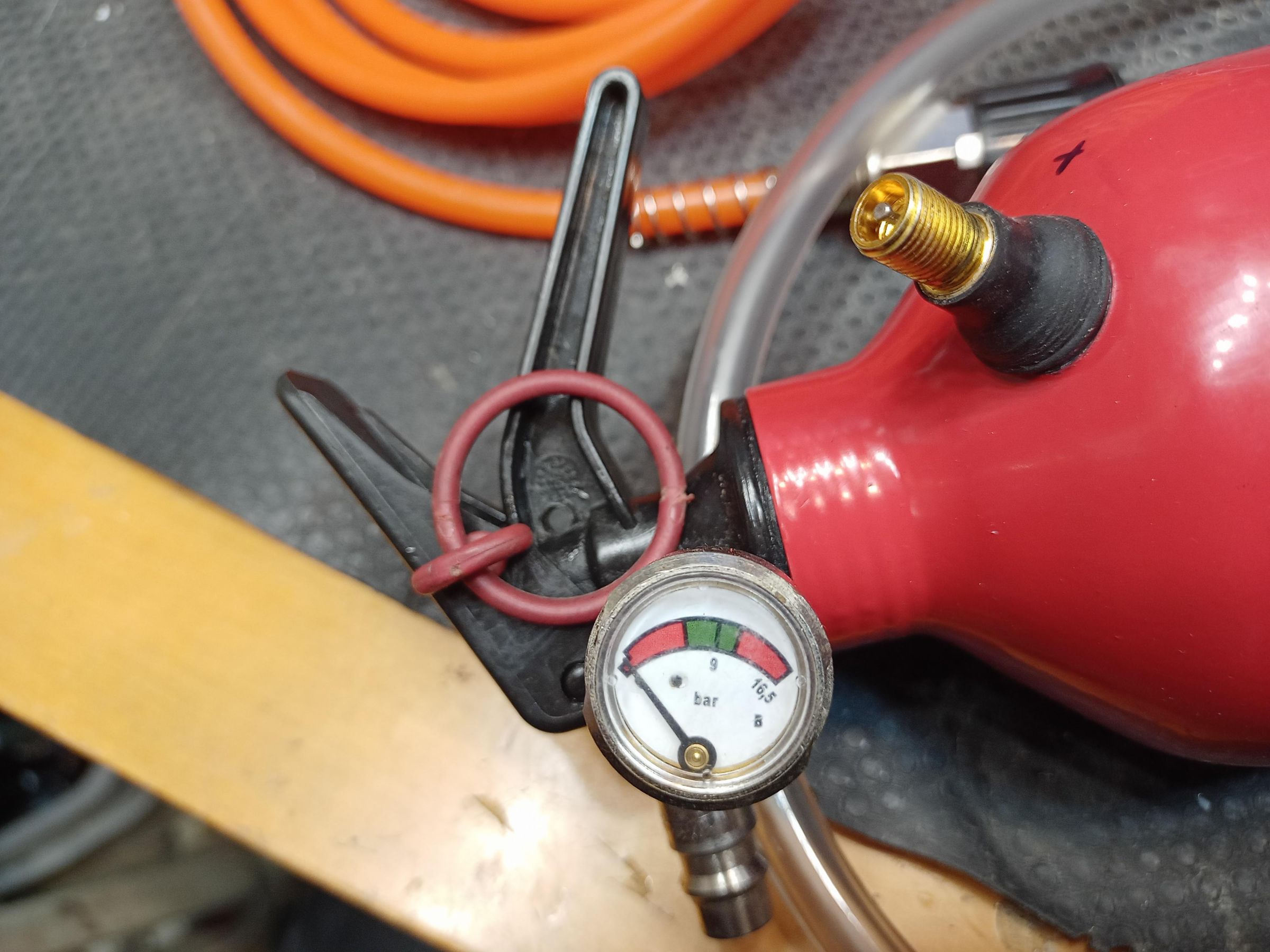 I Made Mini Air Compressor : 6 Steps (with Pictures) - Instructables