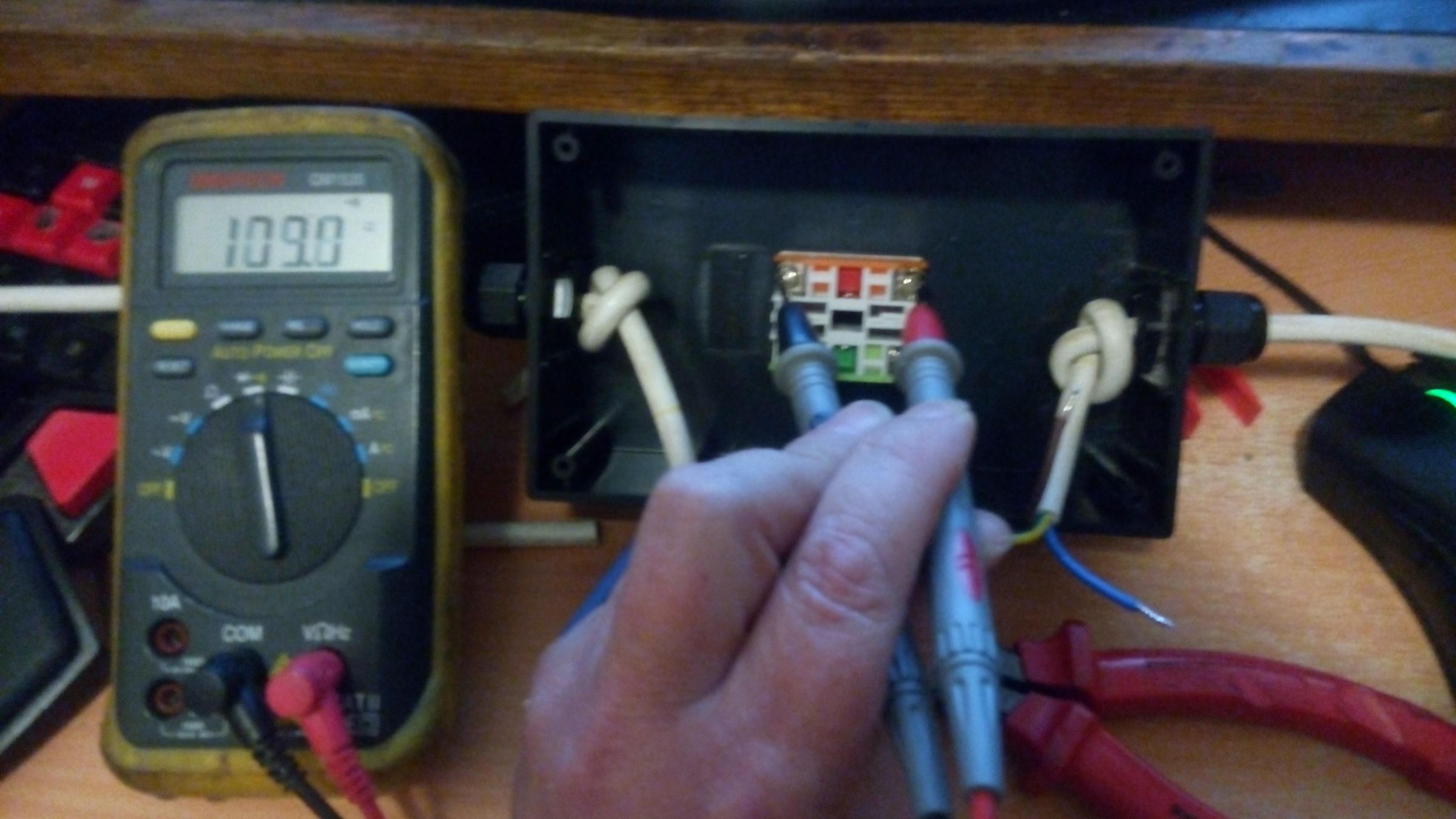 Emergency Stop Button : 10 Steps (with Pictures) - Instructables