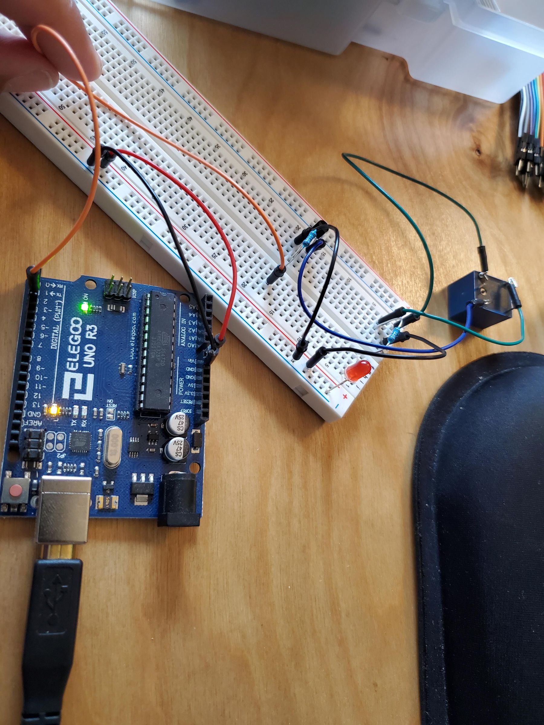 Driving a Relay With an Arduino : 9 Steps - Instructables