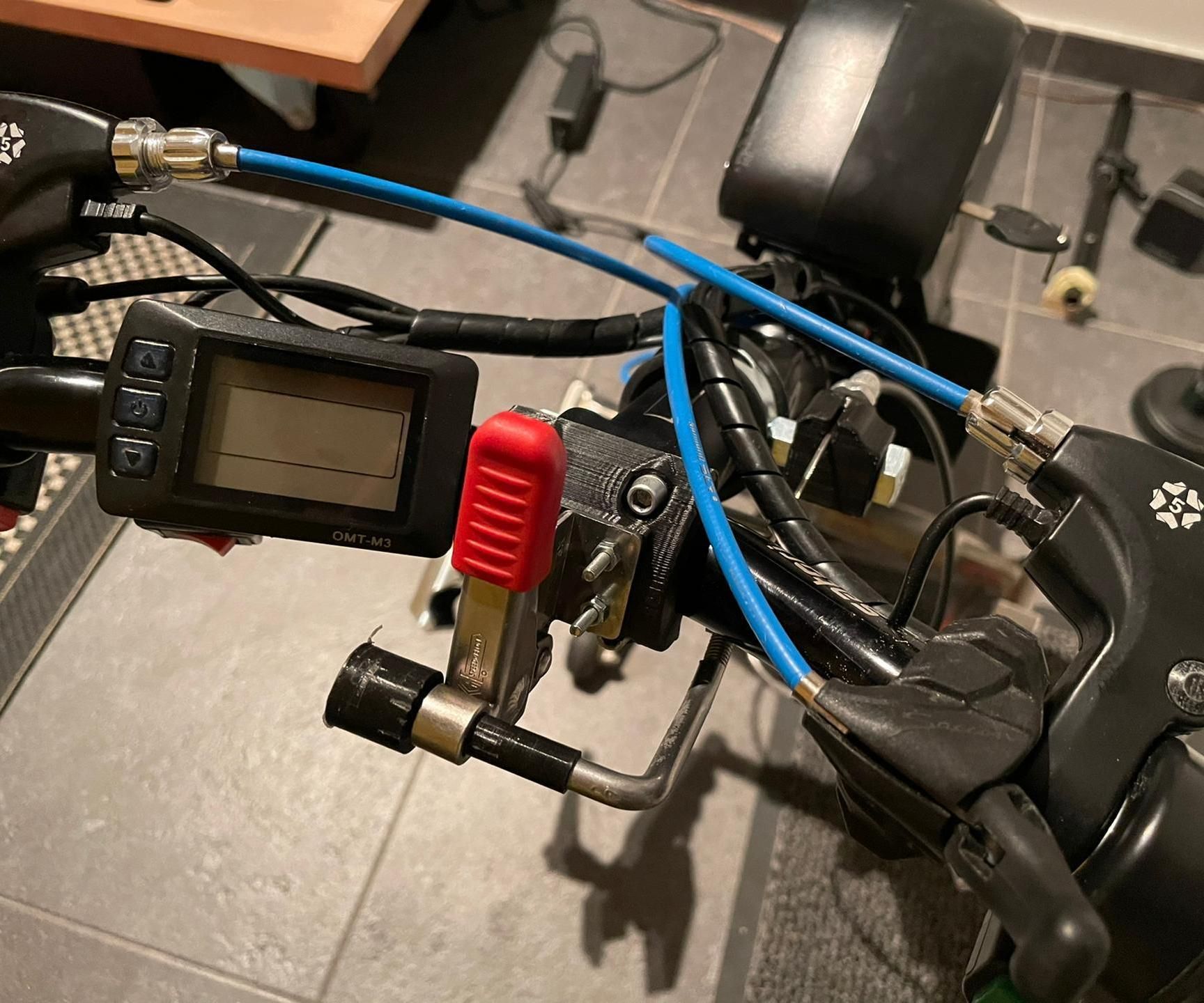 D4E1 Streetjet Lever Aid : 8 Steps - Instructables