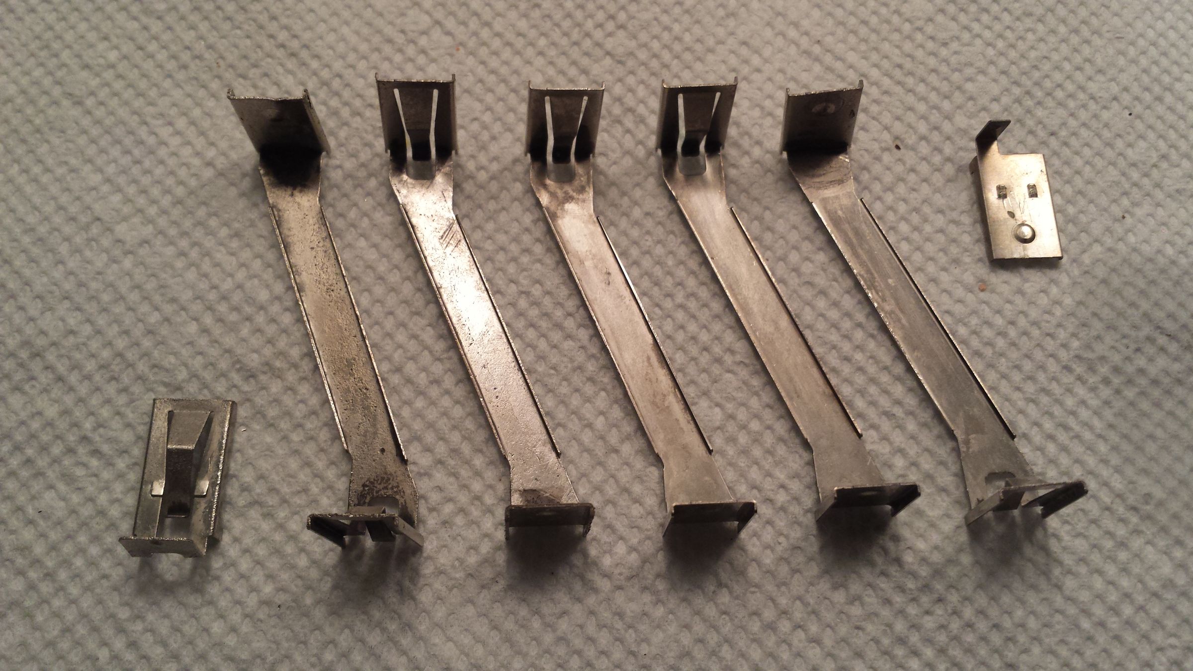 Restoring Corroded Battery Contacts : 7 Steps (with Pictures ...