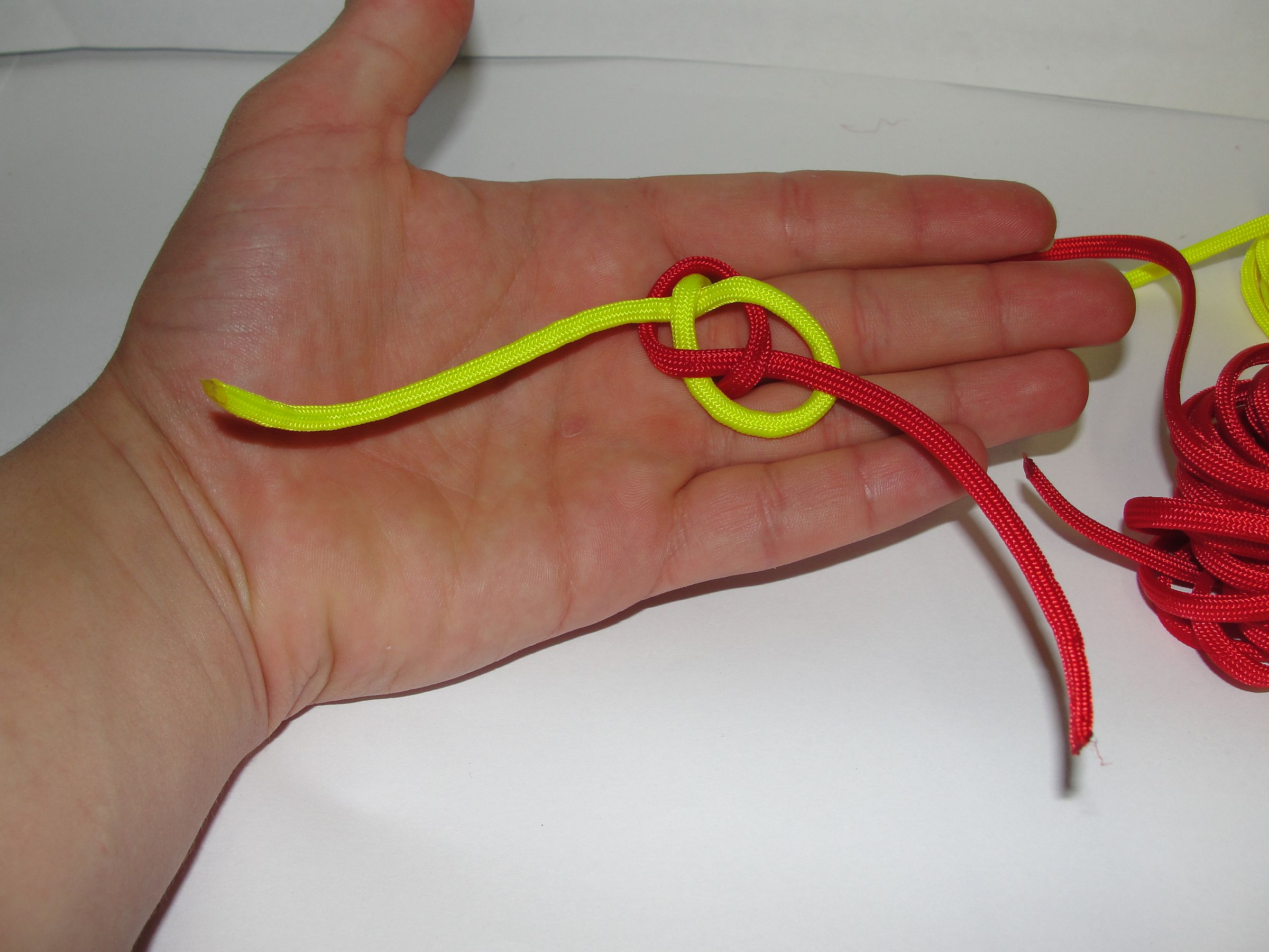 Paracord Knot Display Bord : 14 Steps - Instructables