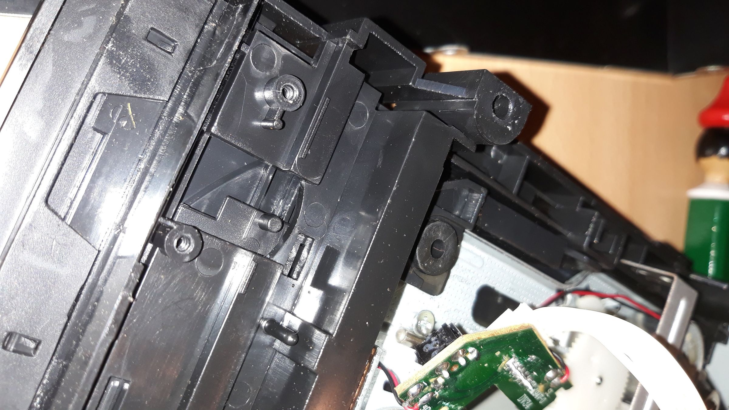 DVD Player: Explaining Parts and What Is Worth Salvaging : 9 Steps ...