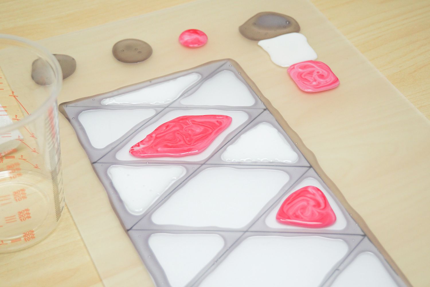 DIY Window Clings | How to Make Your Own Glass Decorations With PVA ...