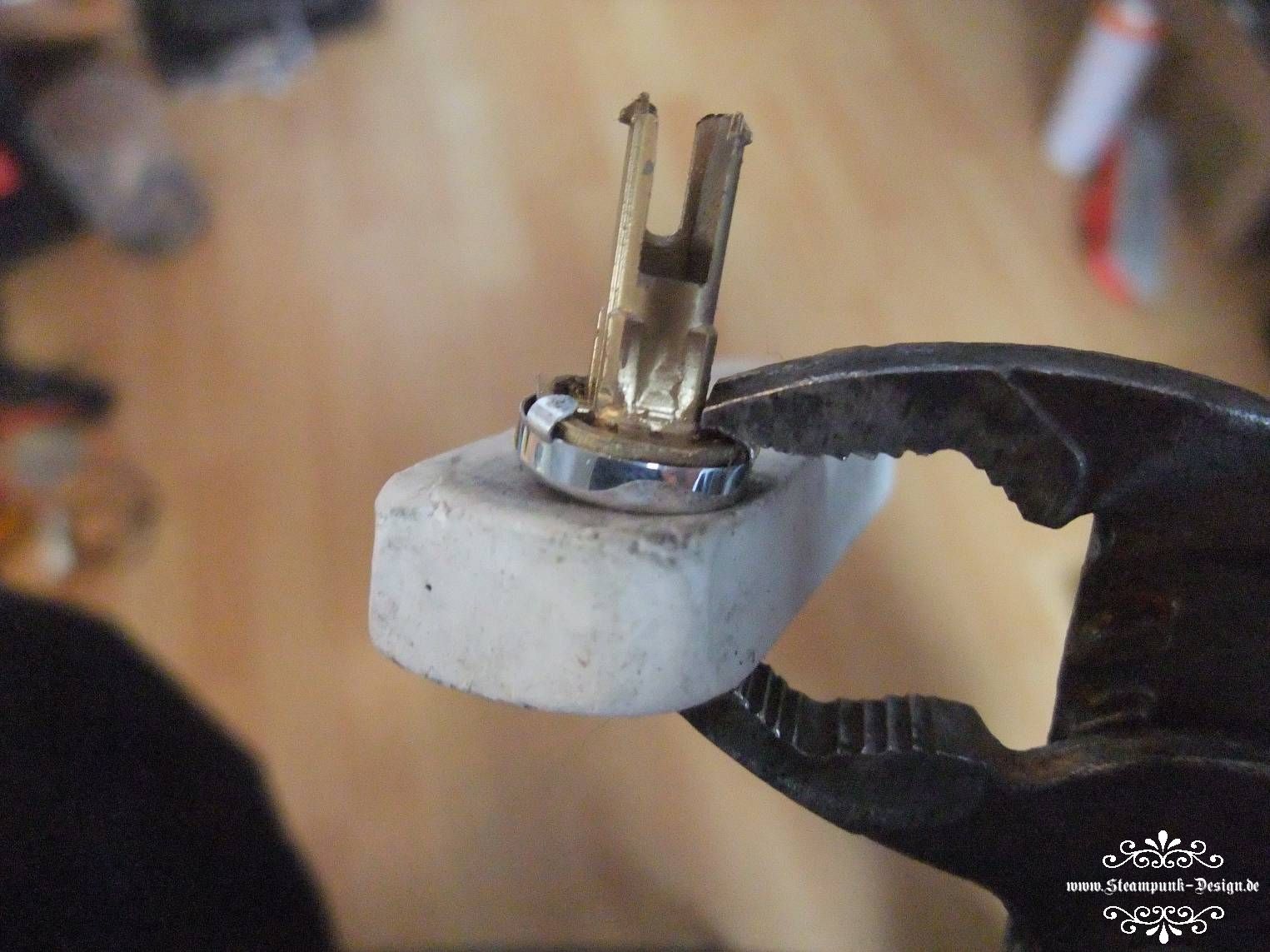 Most Detailed Steampunk Keyboard Instruction : 11 Steps (with Pictures ...