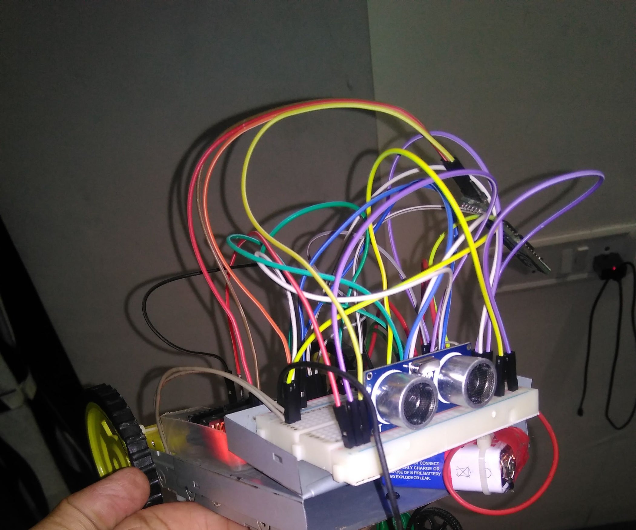 Obstacle Avoiding Arduino Car : 3 Steps (with Pictures) - Instructables