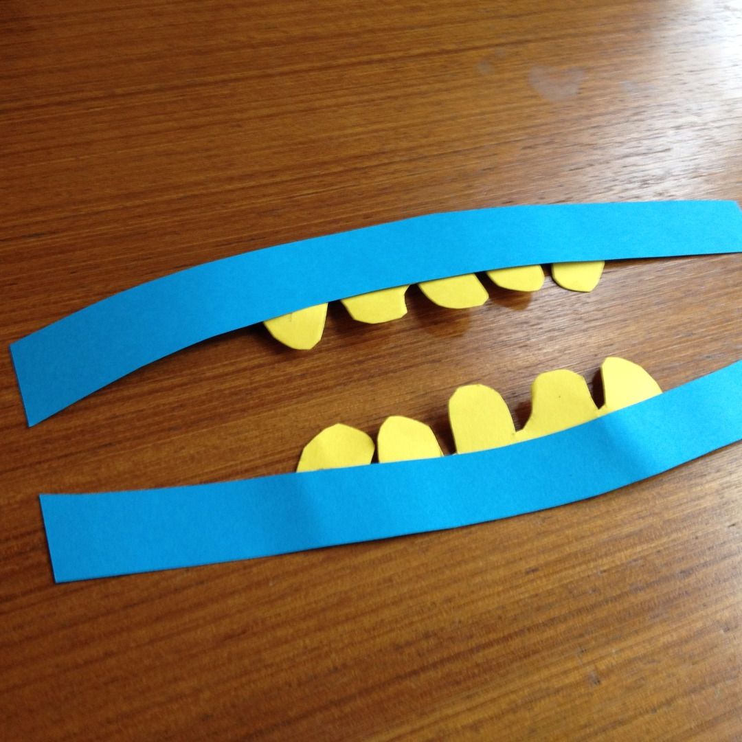 Simple Zombie Mask : 7 Steps - Instructables