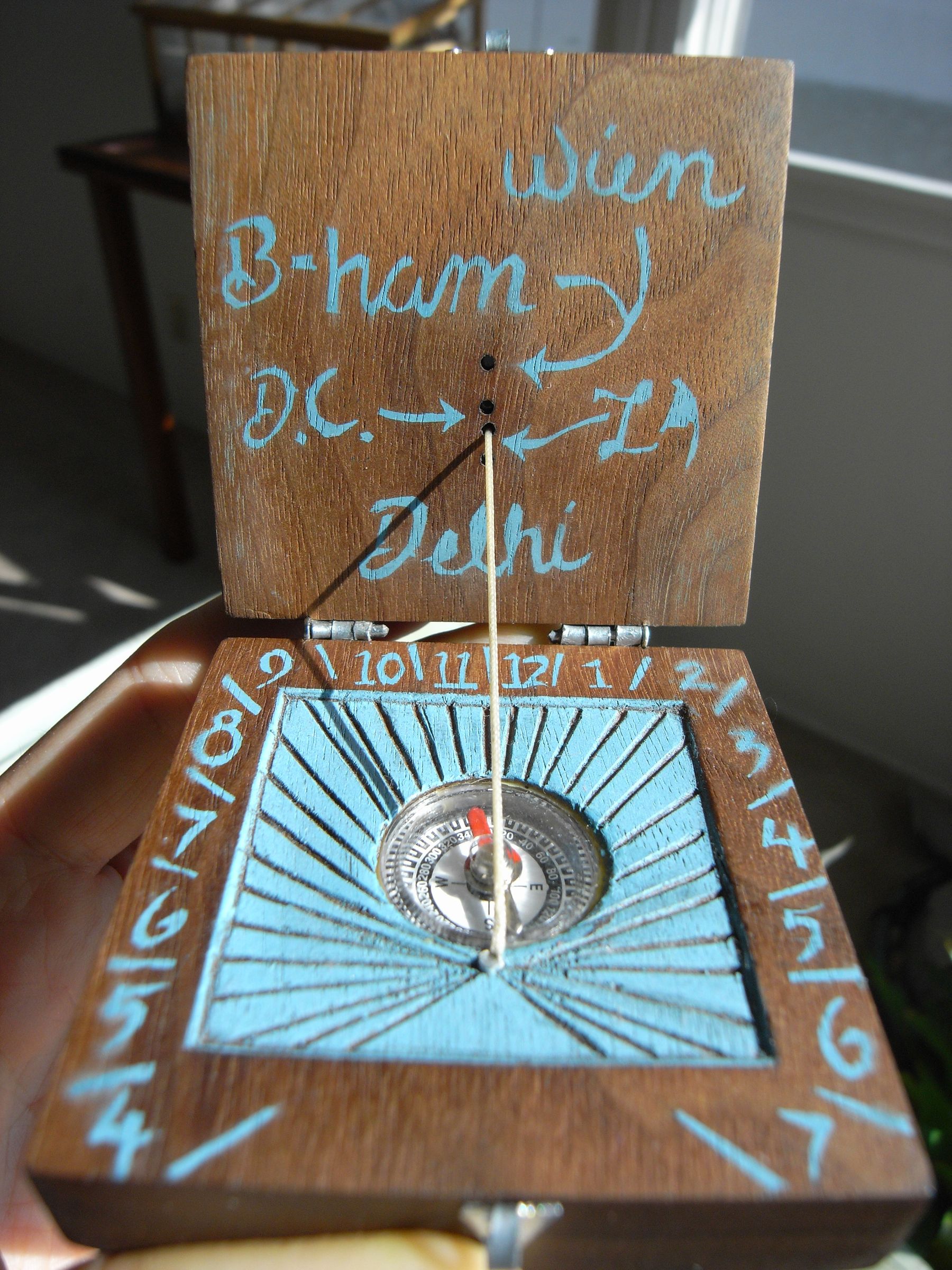 Diptych Sundial : 5 Steps - Instructables