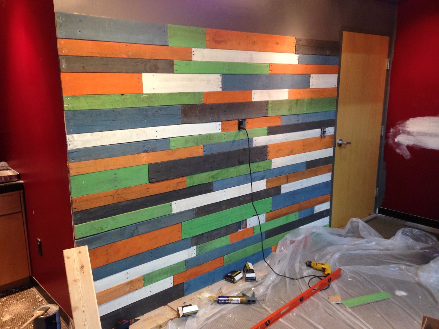 Colorful Wood Pallet Wall and Sliding Barn Door : 4 Steps (with ...