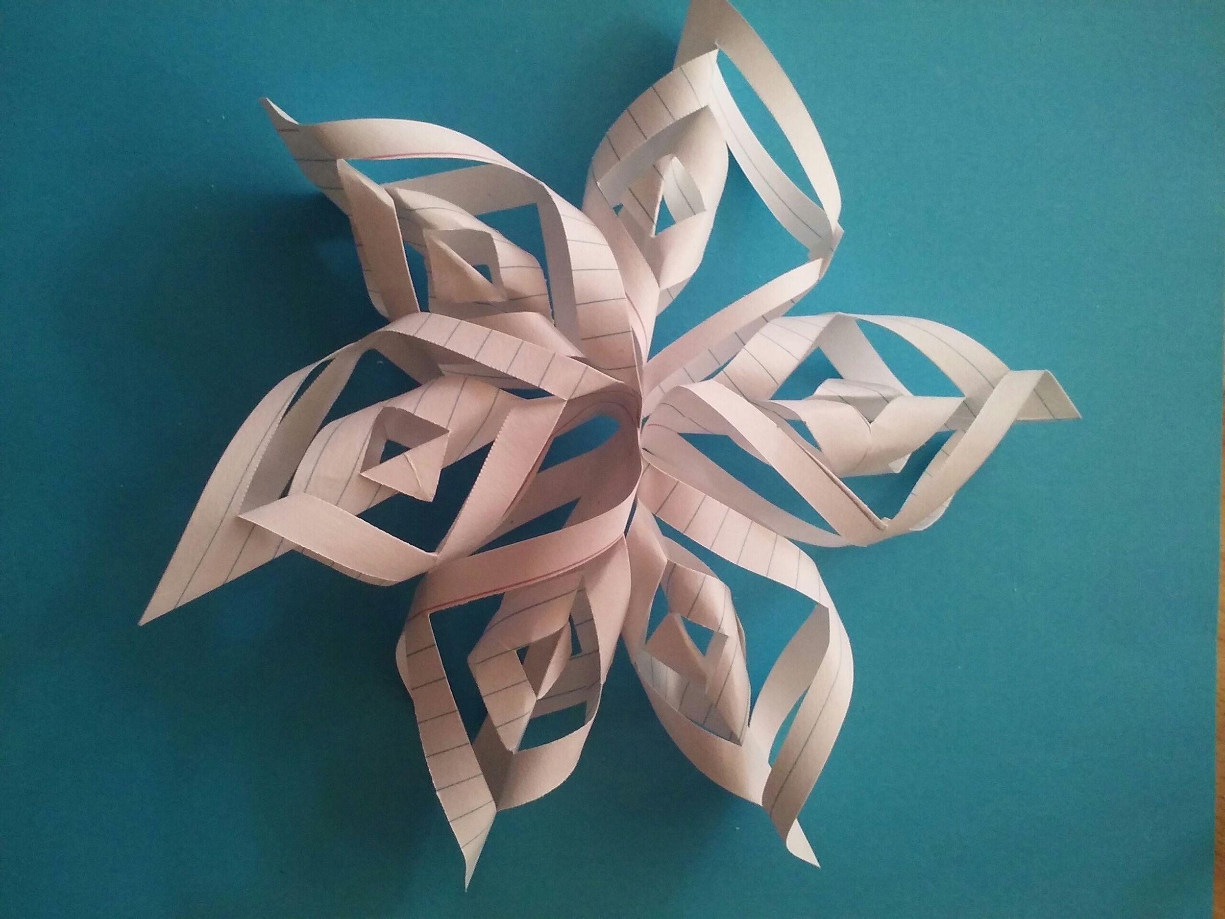 Beautiful Origami Snow Flake : 7 Steps - Instructables