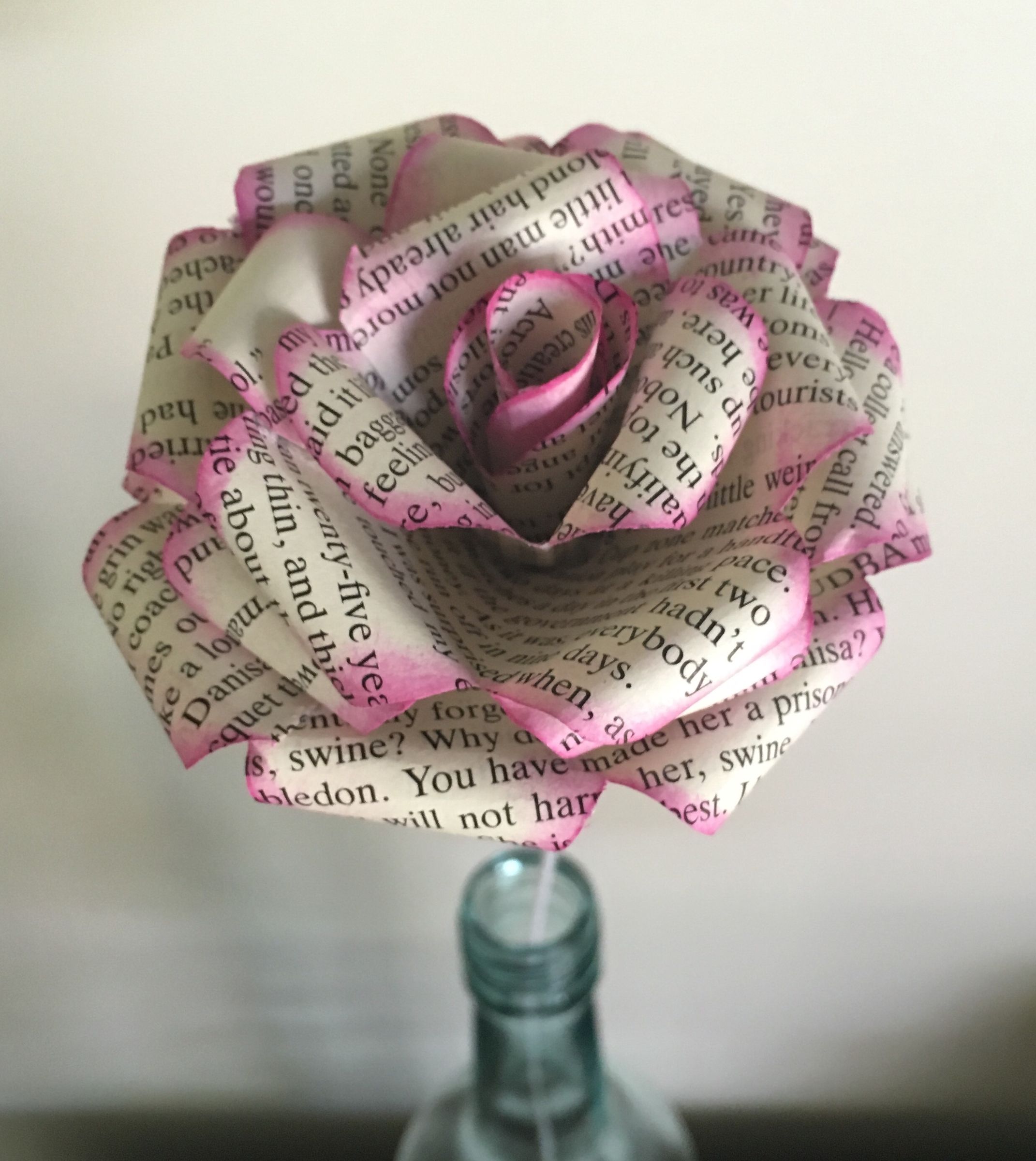 Book Page Roses : 5 Steps (with Pictures) - Instructables