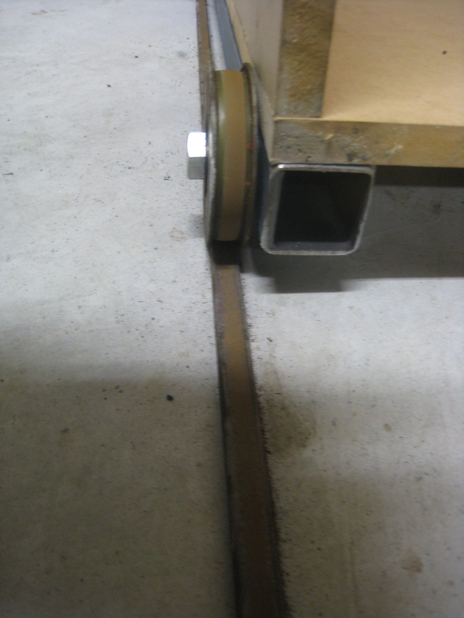 Build Your Own Compactus : 12 Steps - Instructables