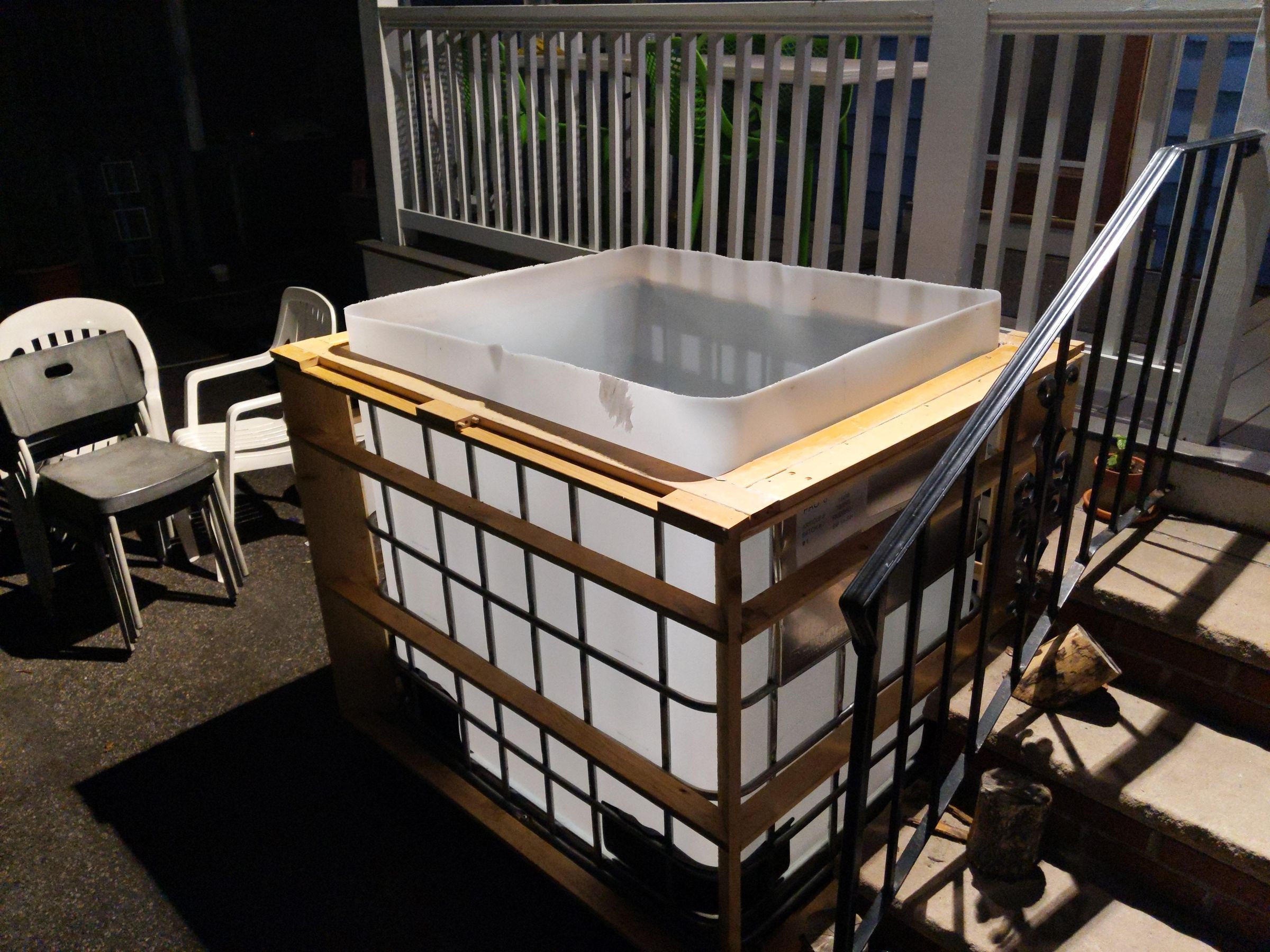 Two Person Cedar Hot Tub From an IBC Tote : 14 Steps (with Pictures ...