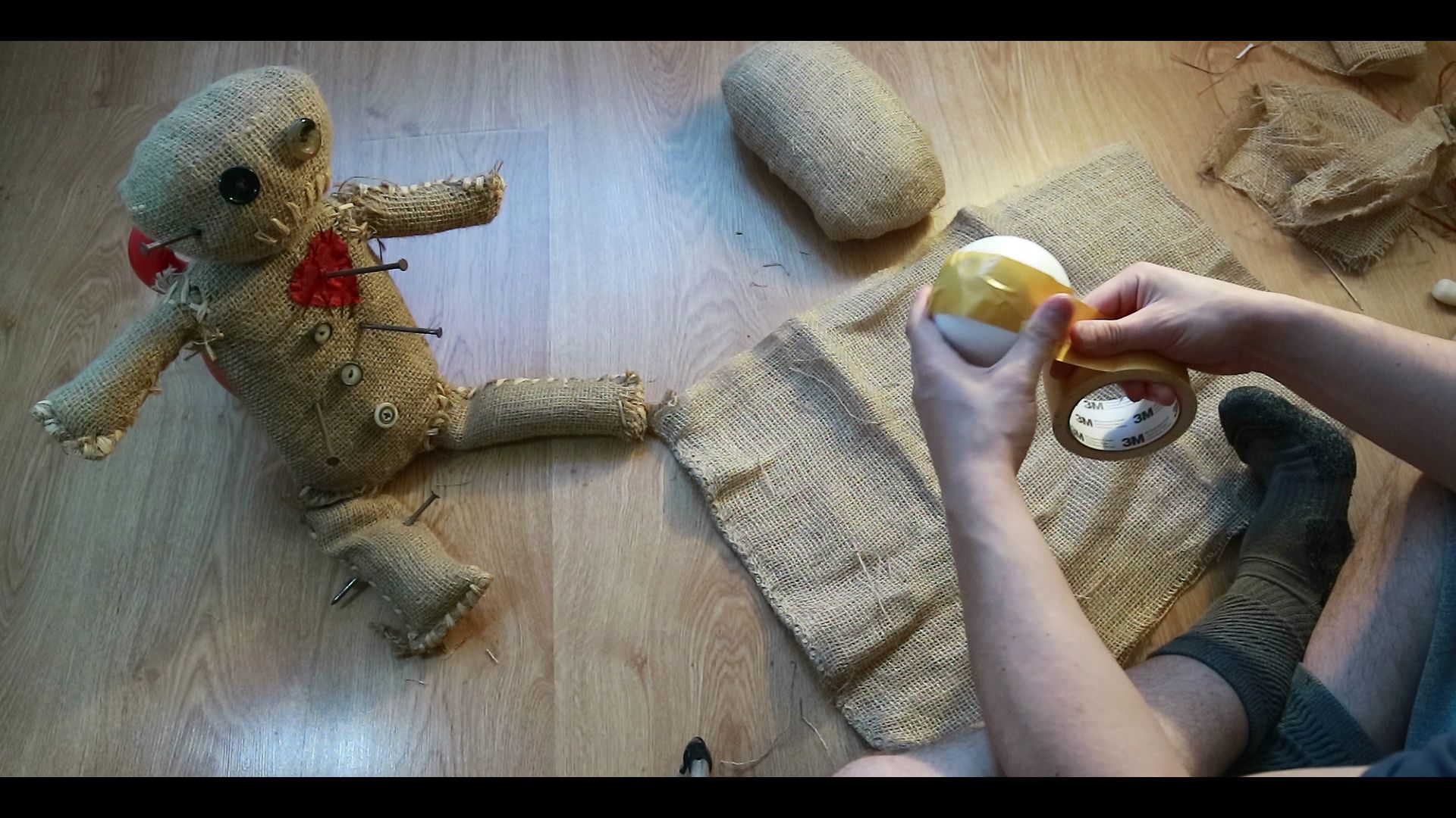 How to Make a Possessed Voodoo Doll - HALLOWEEN TUTORIAL : 24 Steps ...