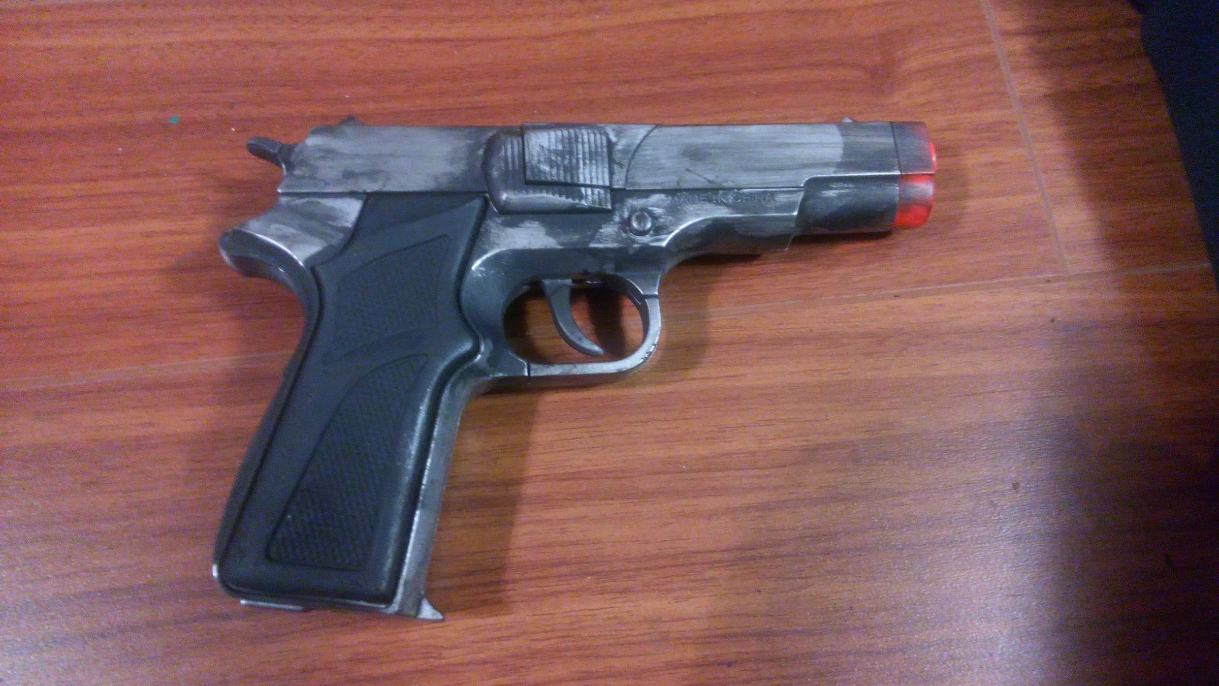 Painting a Cap Gun to Look Metal : 3 Steps - Instructables
