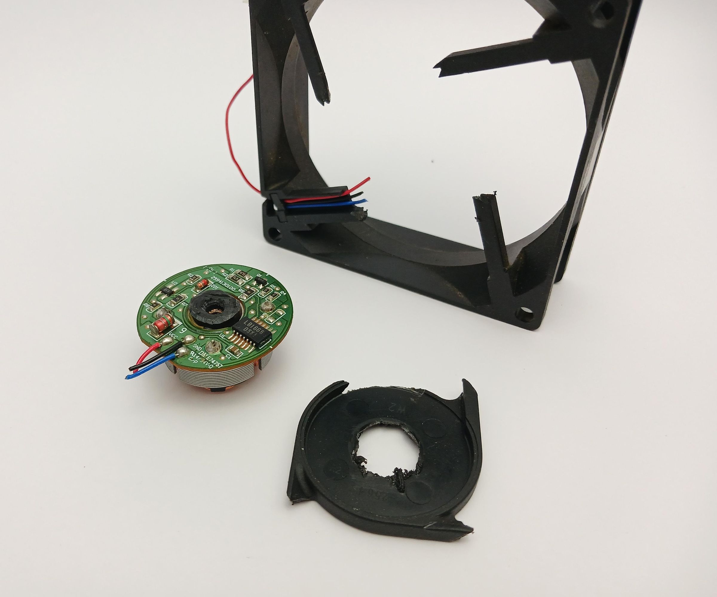 Make Your Own Wooden Propeller USB Desk Fan! : 9 Steps (with Pictures ...