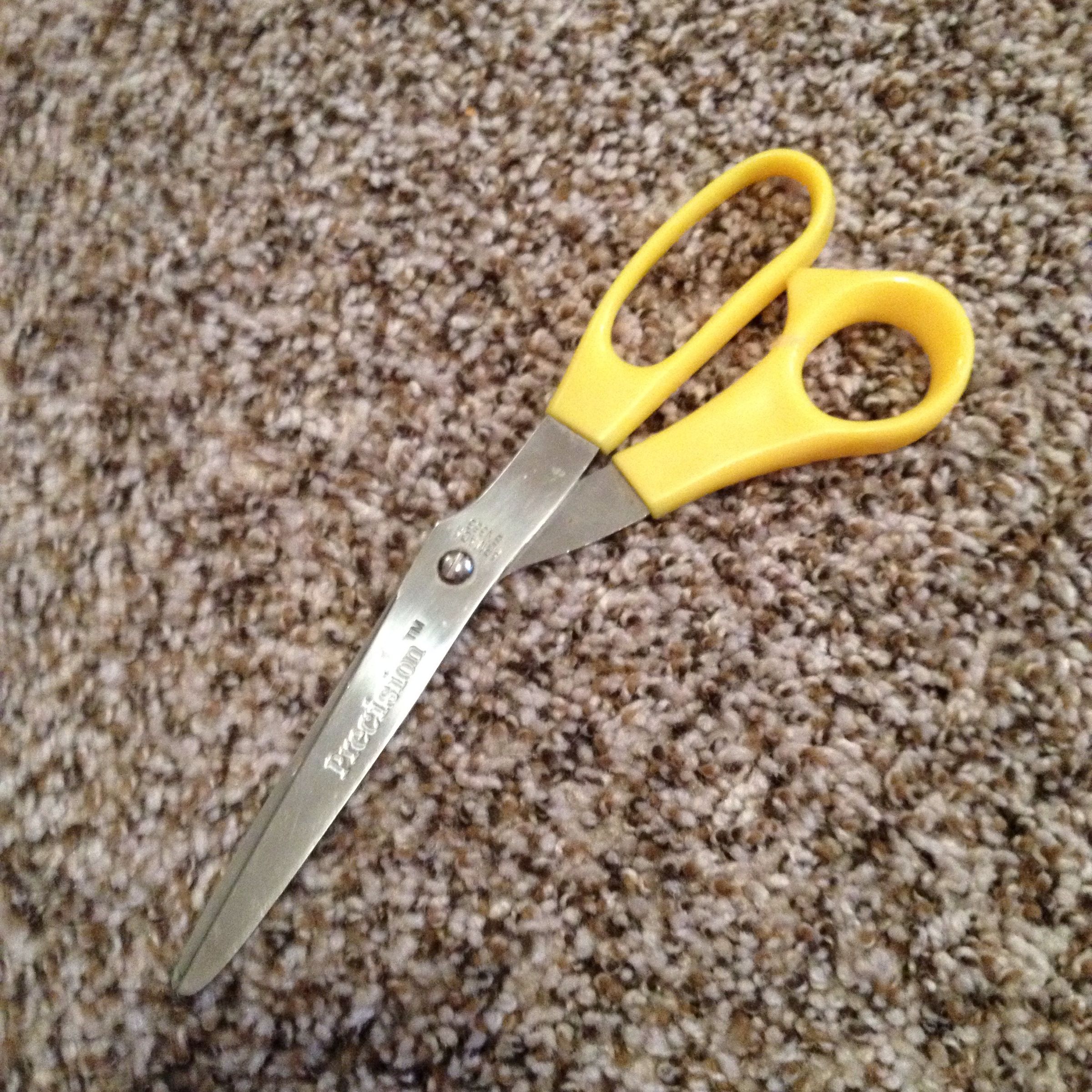 IPhone/iPod Horizontal Stand : 4 Steps - Instructables