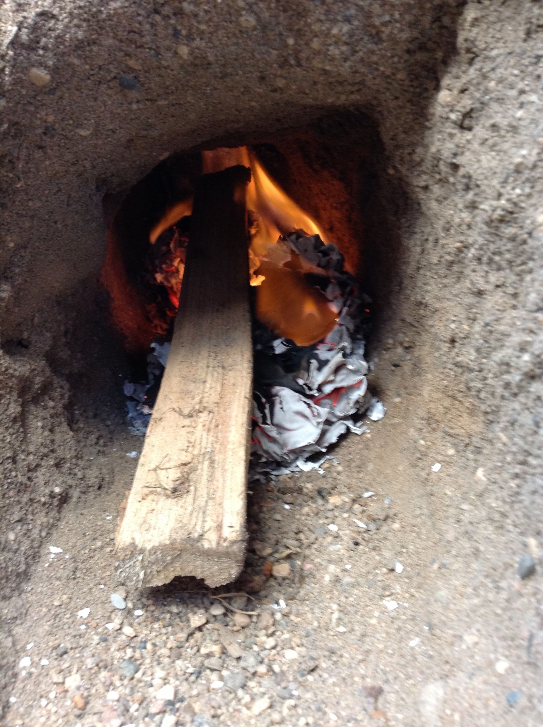 Sand Rocket Stove : 8 Steps - Instructables