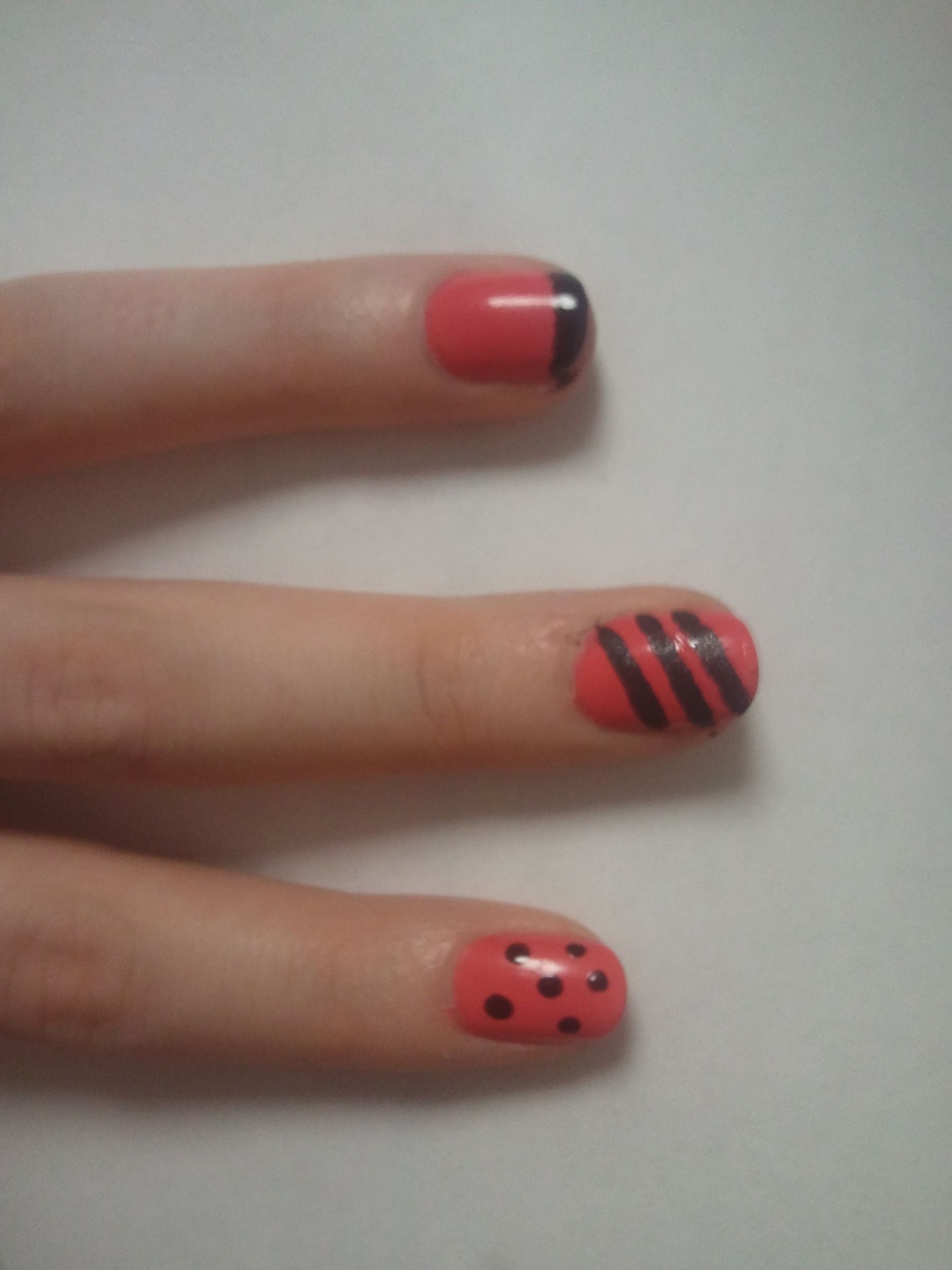 How to Paint Fabulous Fingernails : 8 Steps - Instructables
