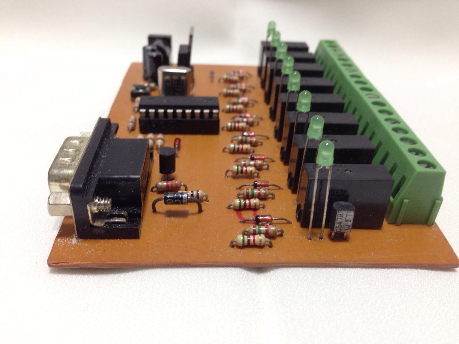 8 Channel Relay Control Board With Serial Communication : 7 Steps ...