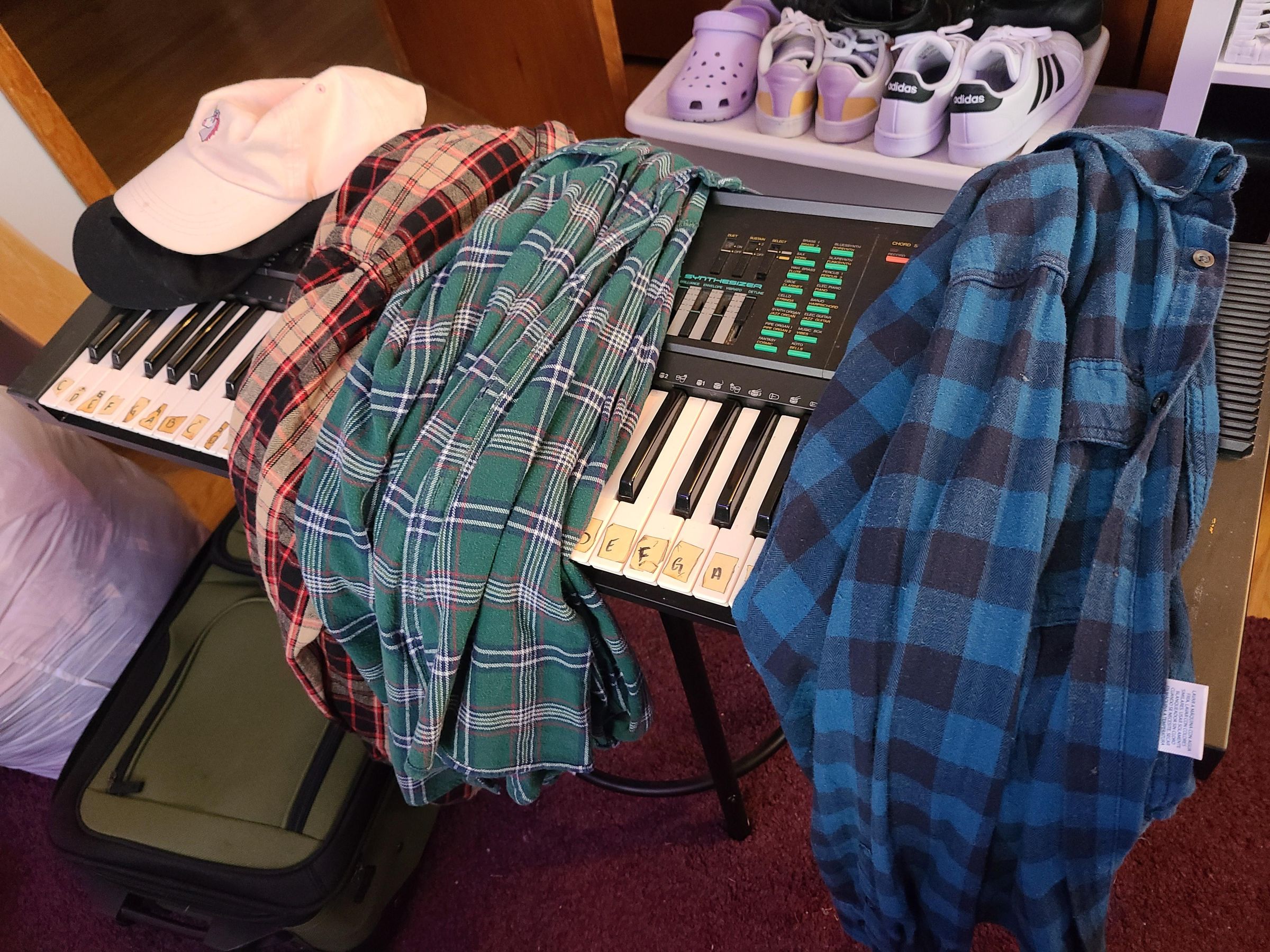 Keyboard Coat Hangar : 7 Steps - Instructables