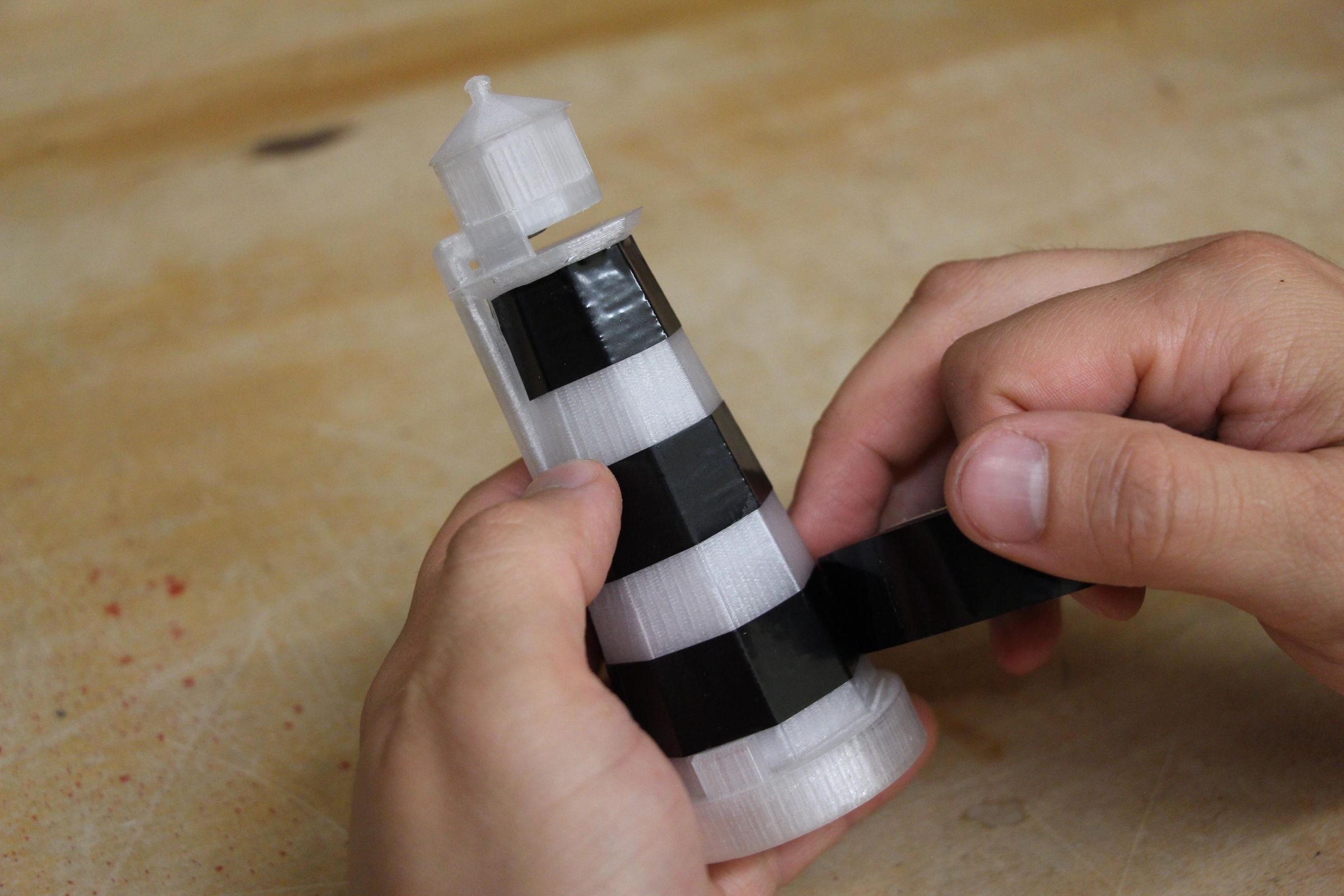 Miniature Lighthouse for Pre-Recycling Coin Cell Batteries : 10 Steps ...