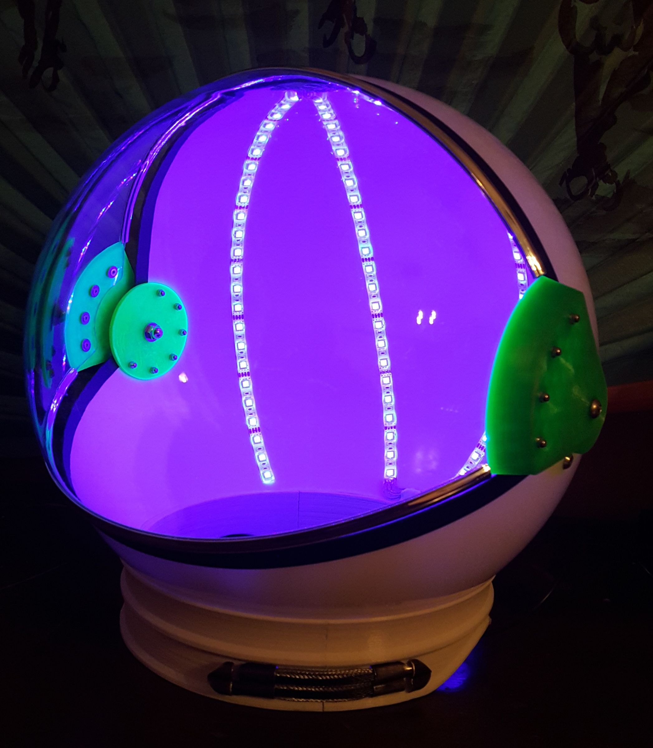 LED Space Helmet - 2019 Update : 8 Steps (with Pictures) - Instructables