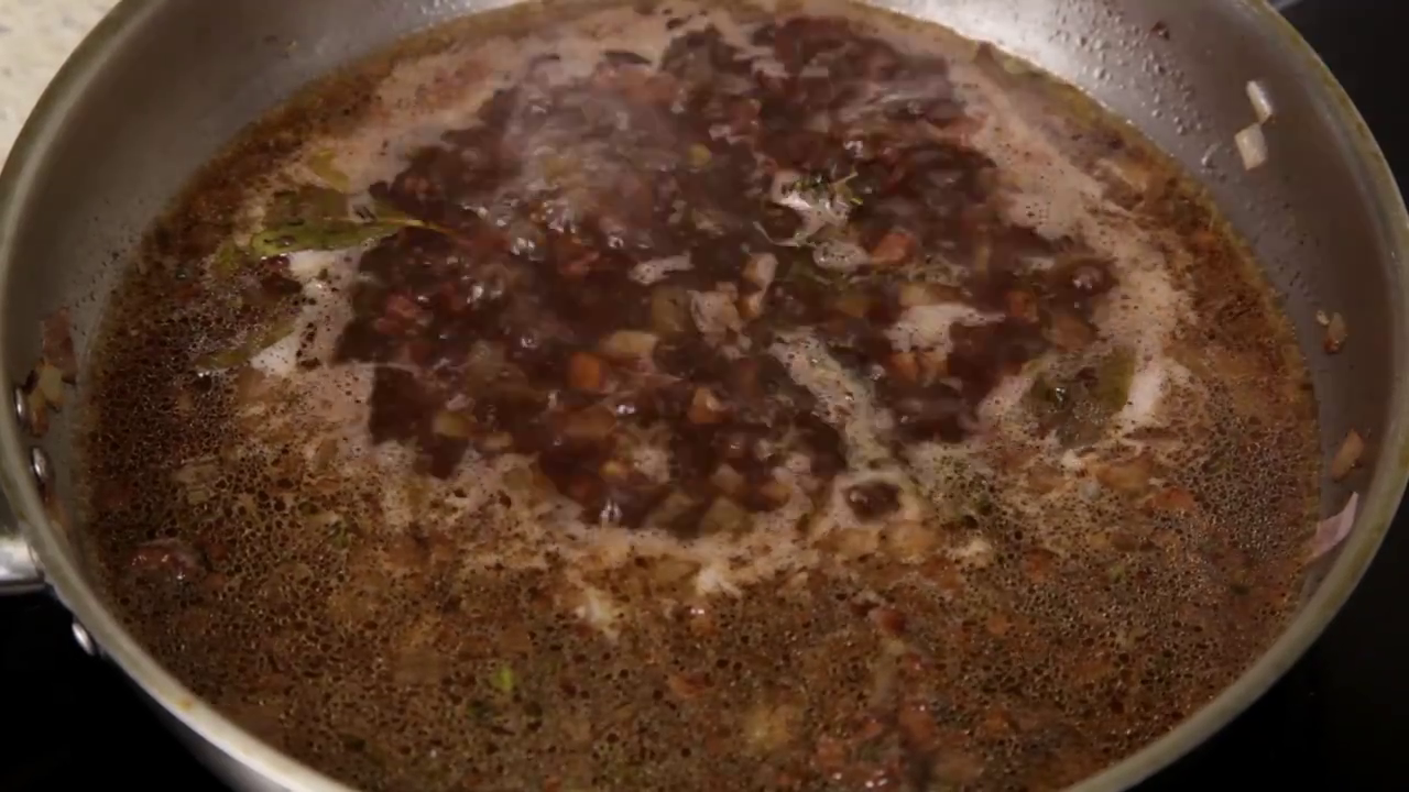 How to Cook a Red Wine Reduction Sauce : 10 Steps - Instructables