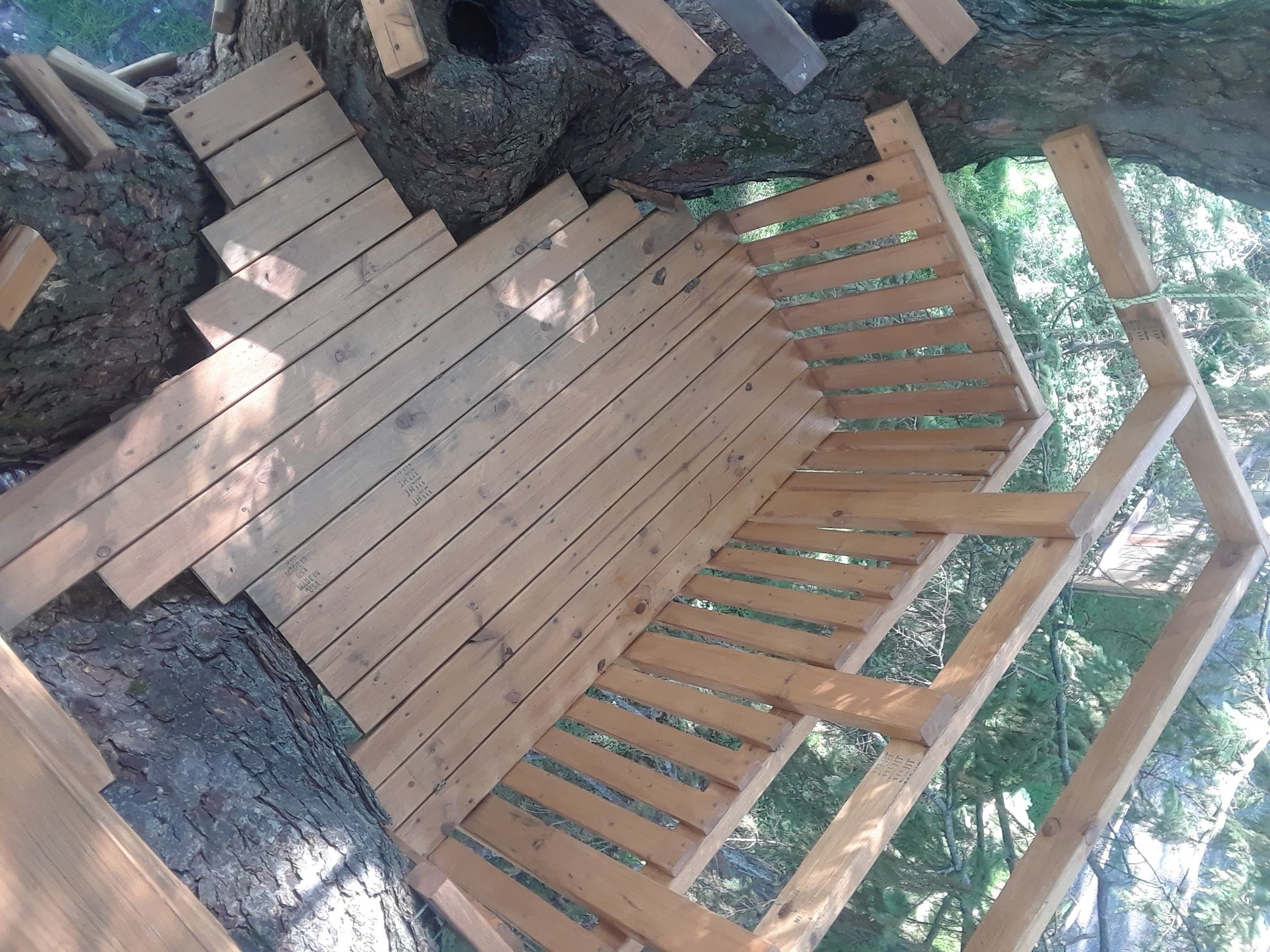Tree House With Bench and Pulley System : 11 Steps - Instructables