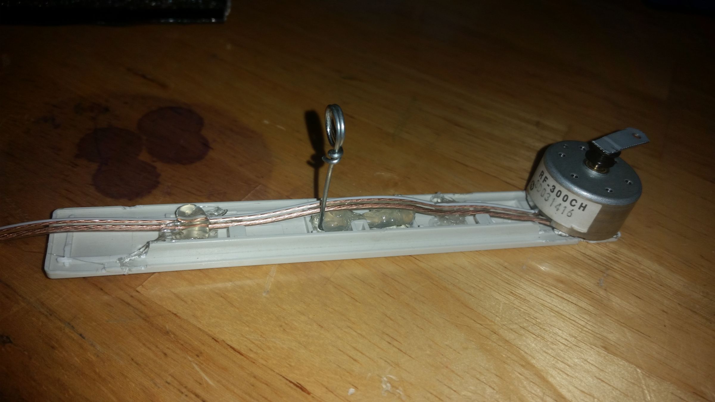 Easy Cell Phone Mechanical Auto Tapper From Old CD ROM Drive. : 8 Steps ...