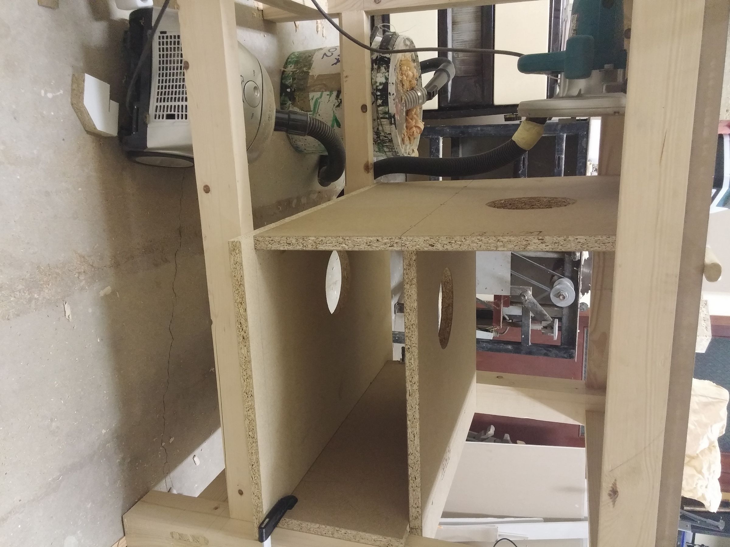 Table for Circular Saw - 55$ : 16 Steps (with Pictures) - Instructables