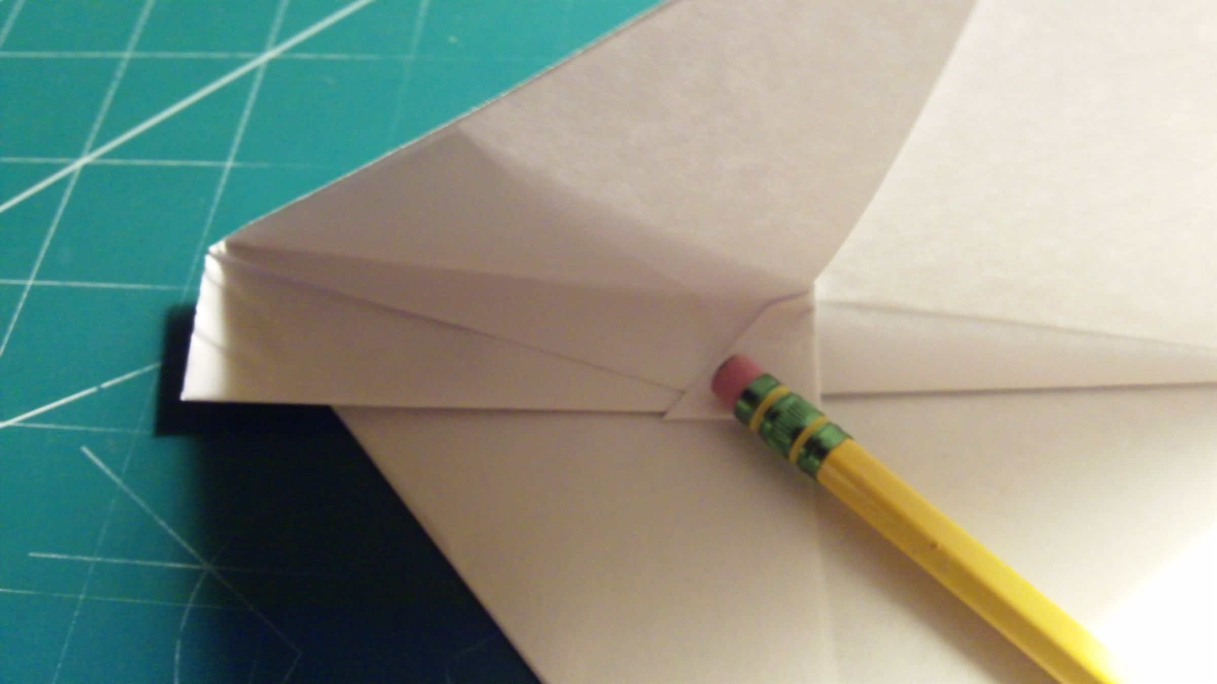 How to Make the Shooting Star Paper Airplane : 8 Steps - Instructables