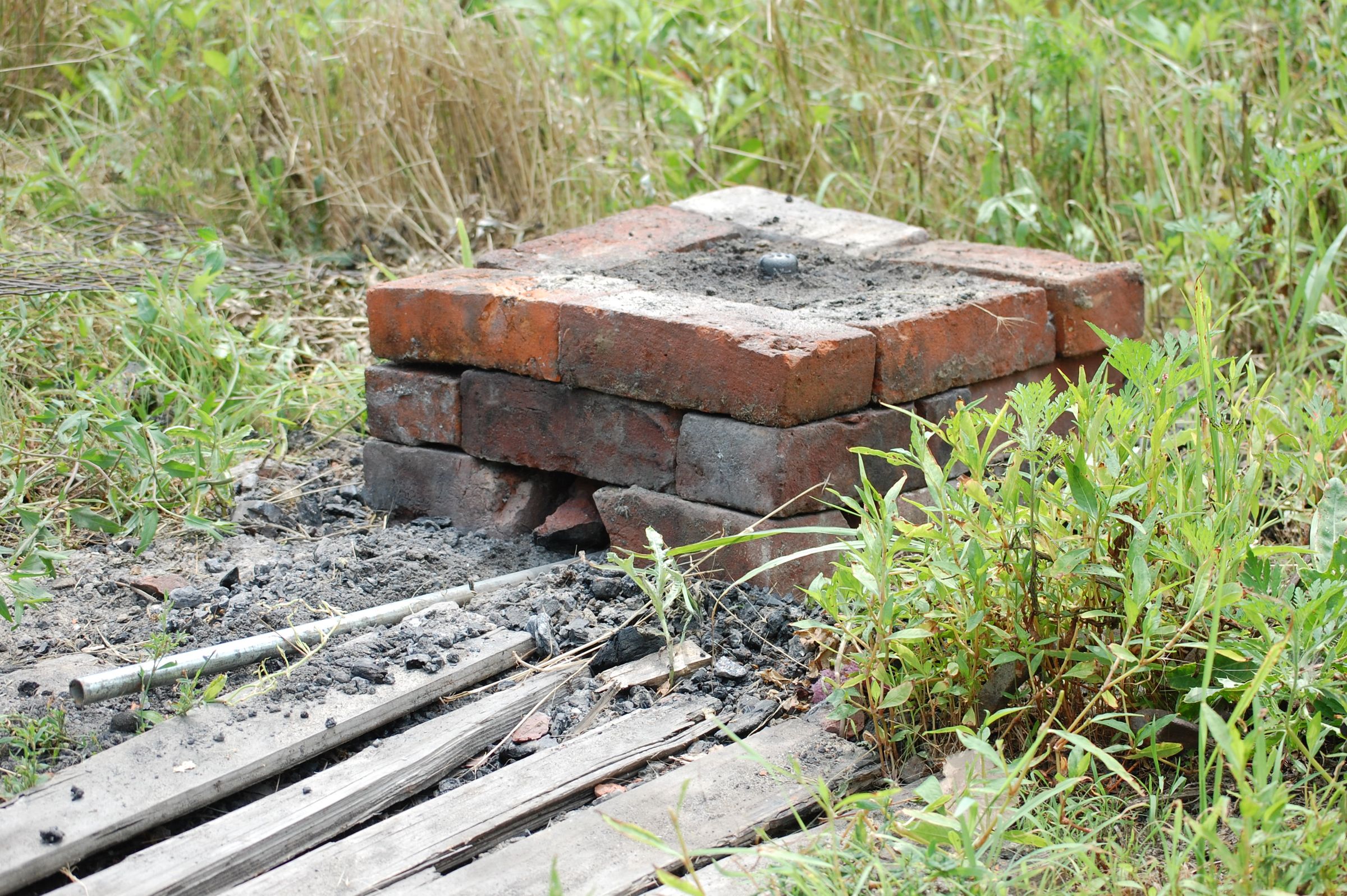 Simple Forge From Red House Bricks : 10 Steps (with Pictures ...